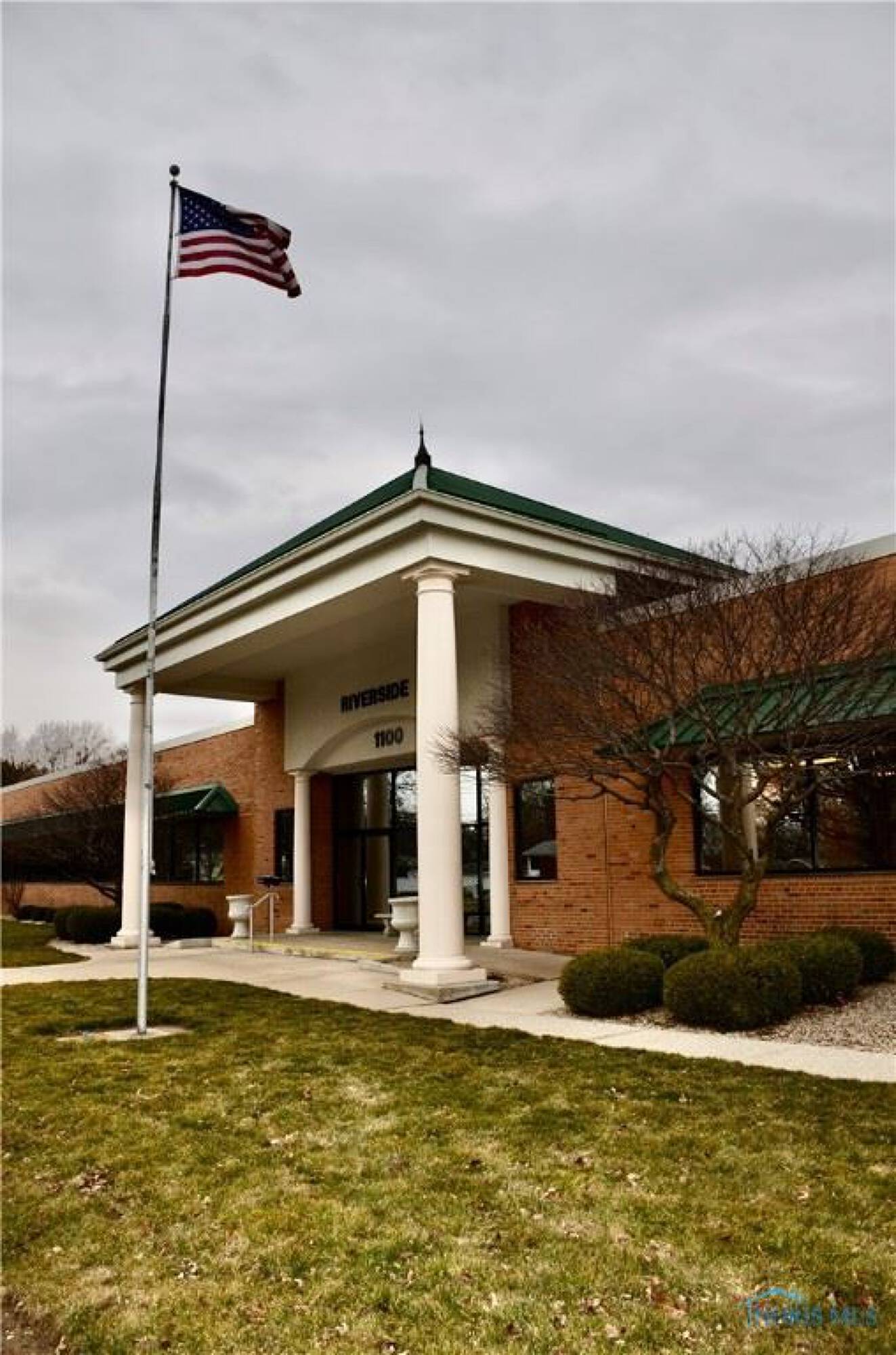 1100 E Main Cross St, Findlay, OH 45840 | Crexi.com