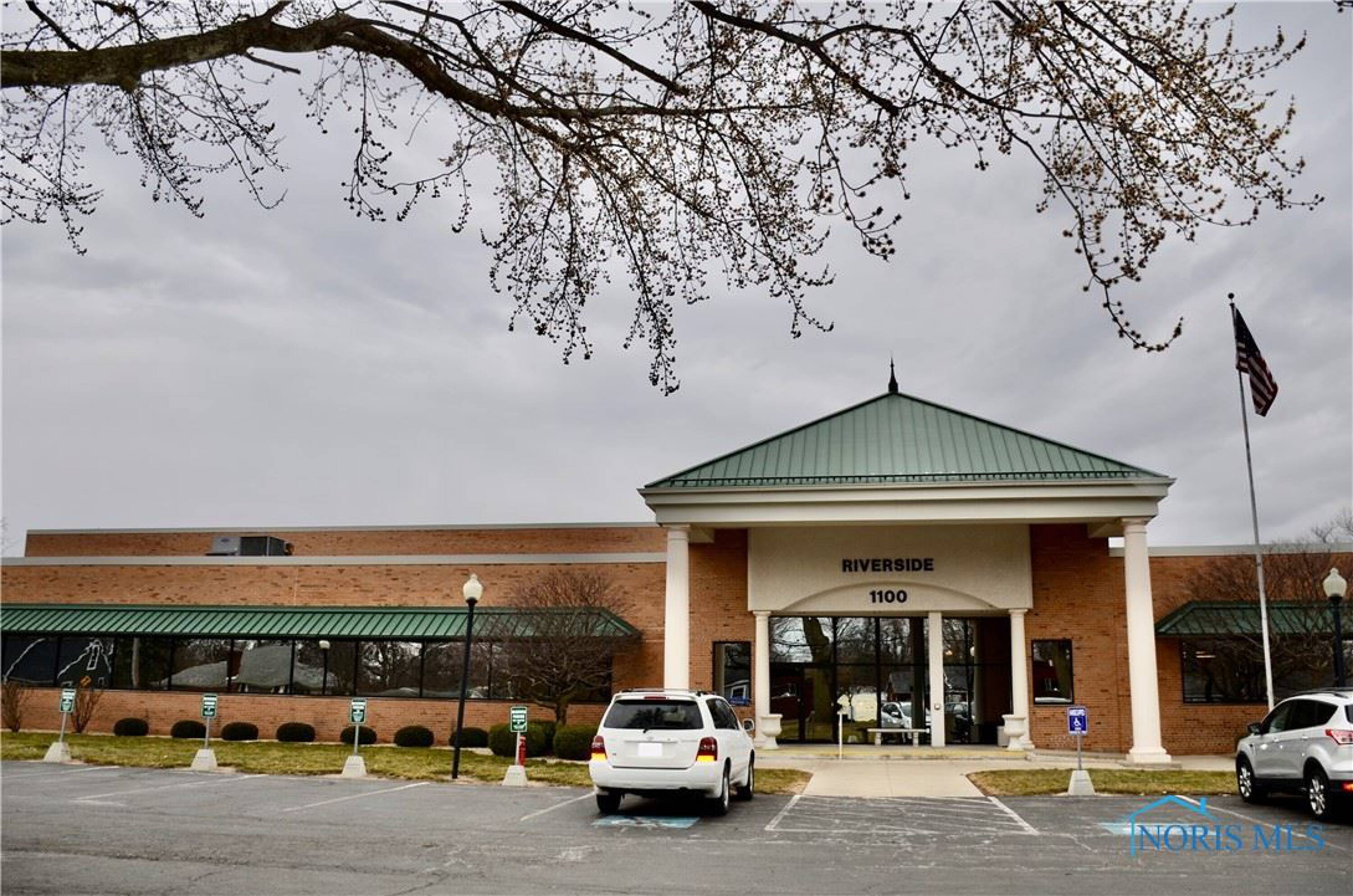 1100 E Main Cross St, Findlay, OH 45840 | Crexi.com