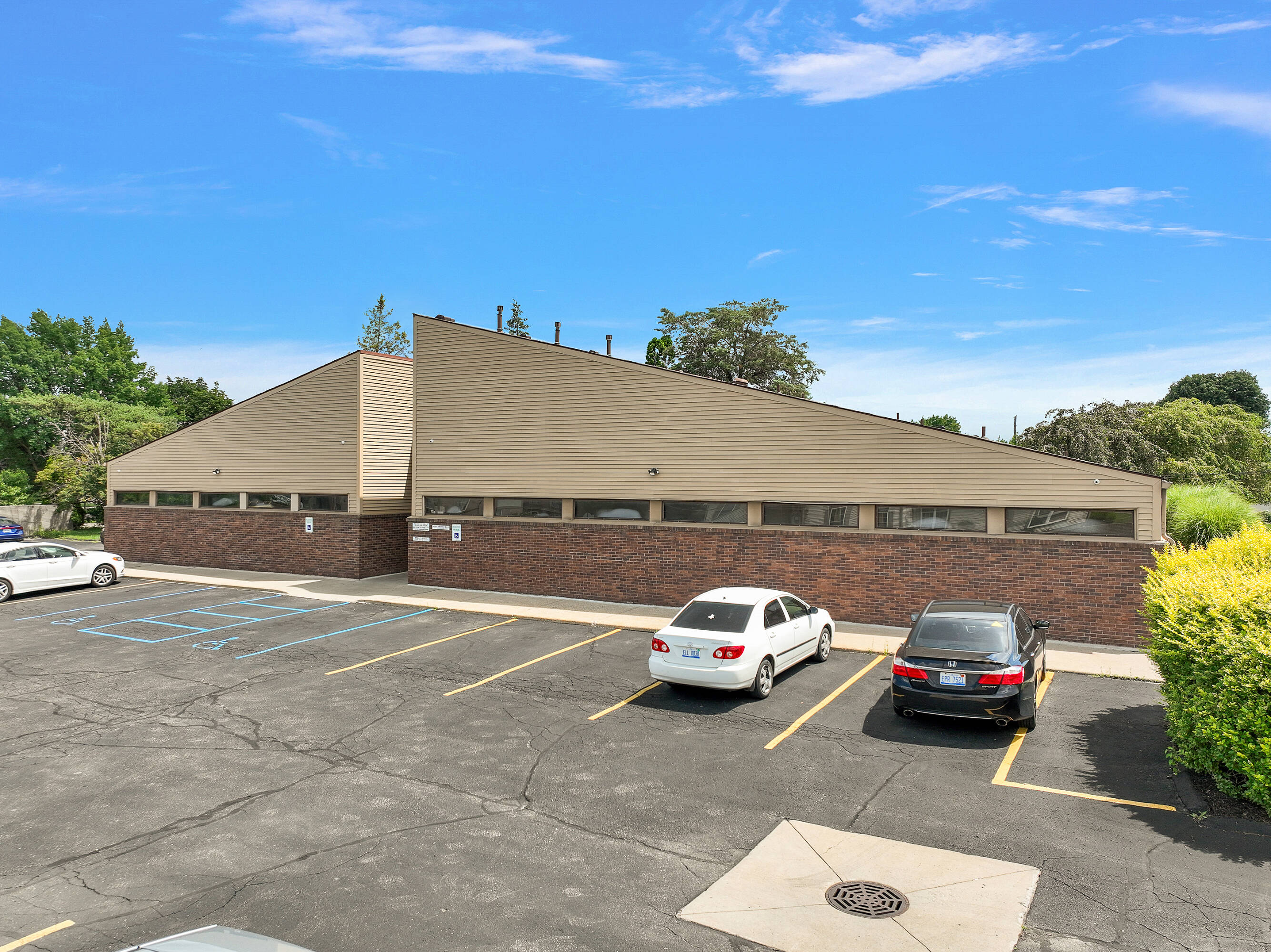 9001 15 Mile Rd, Sterling Heights, MI 48312 | Crexi.com