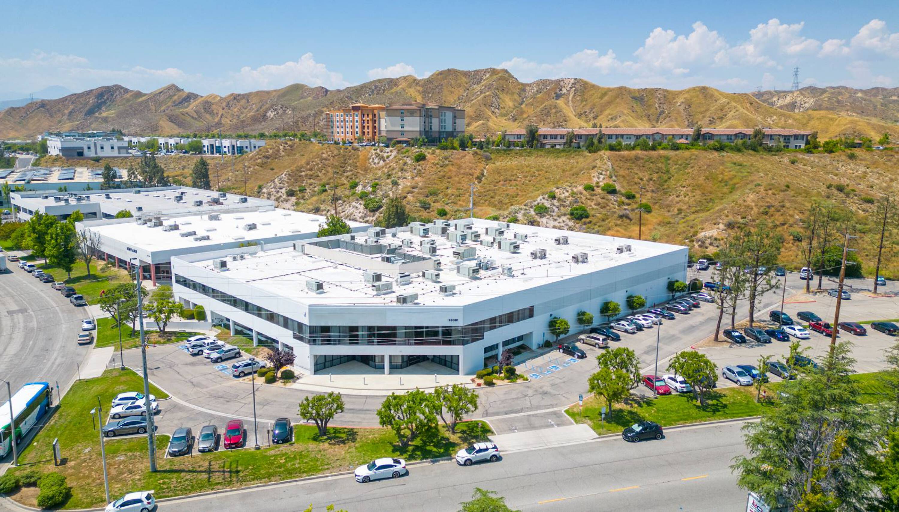 26081 Ave Hall, Santa Clarita, CA 91355 | Crexi.com