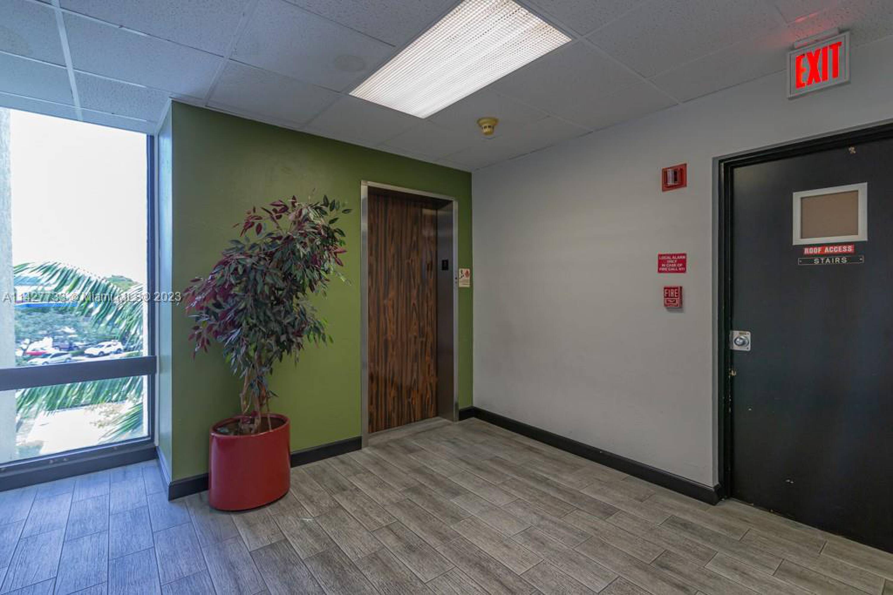 5555 Hollywood Blvd # 302, Hollywood, FL 33021 | Crexi.com