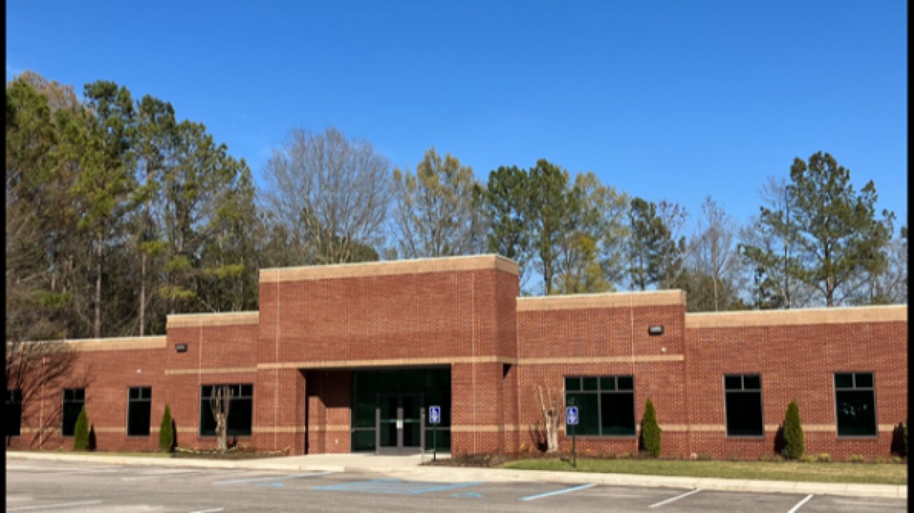 2 Riverchase Ridge, Hoover, AL 35244 | Crexi.com