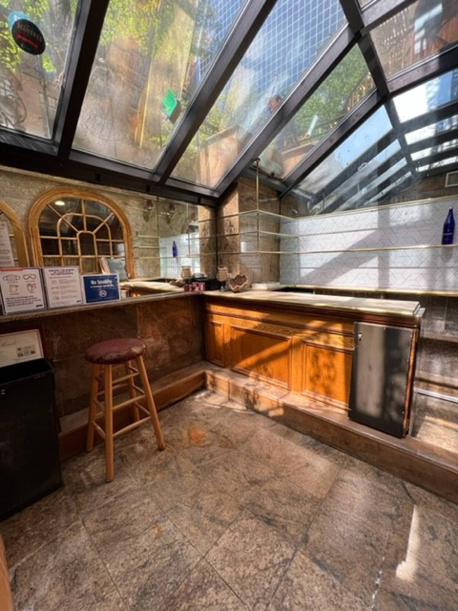 231 E 50th St, New York, NY 10022 | Crexi.com