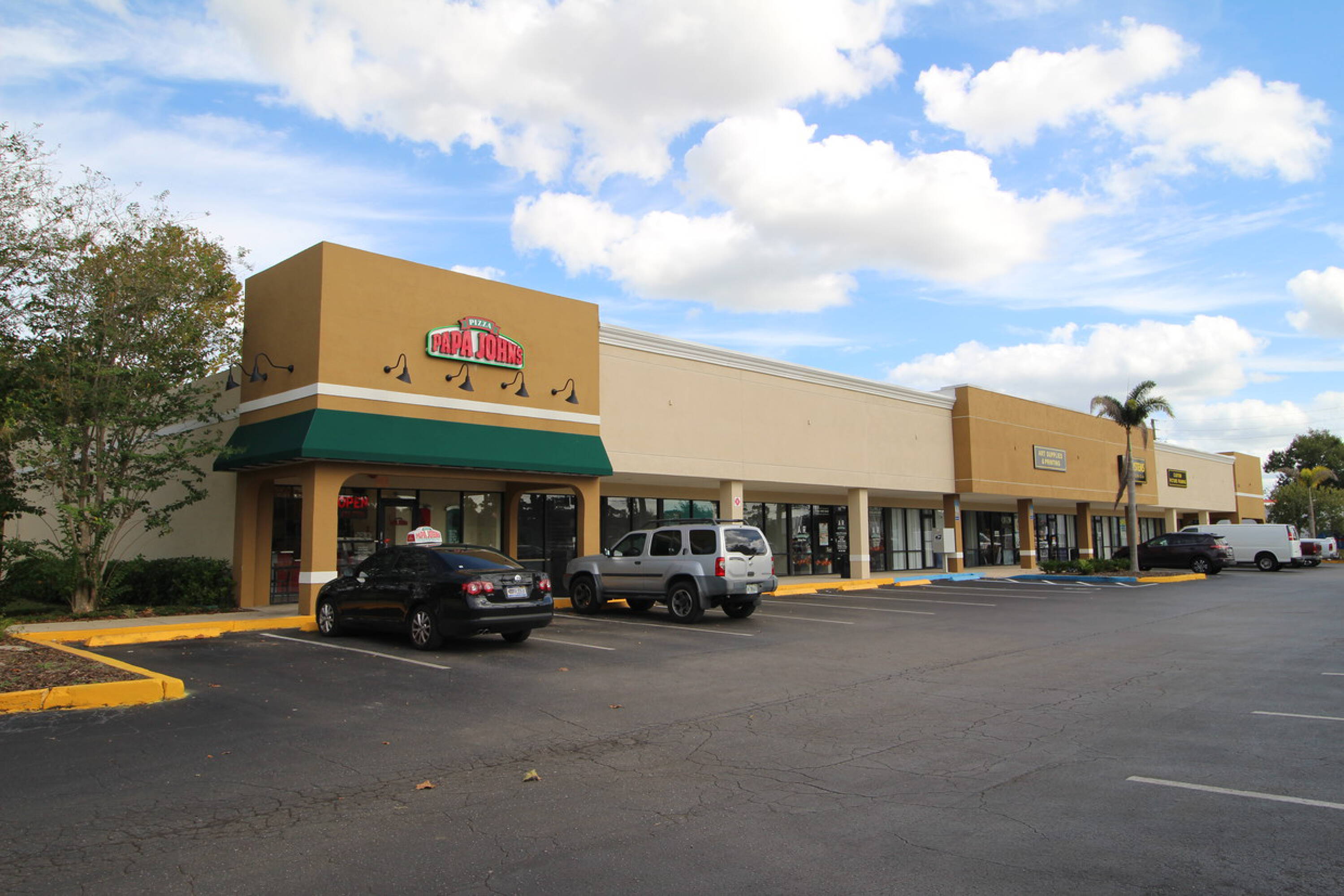 1740 STATE RD 436 Winter Park FL 32792-1932 APN: 213033300005C0000 ...