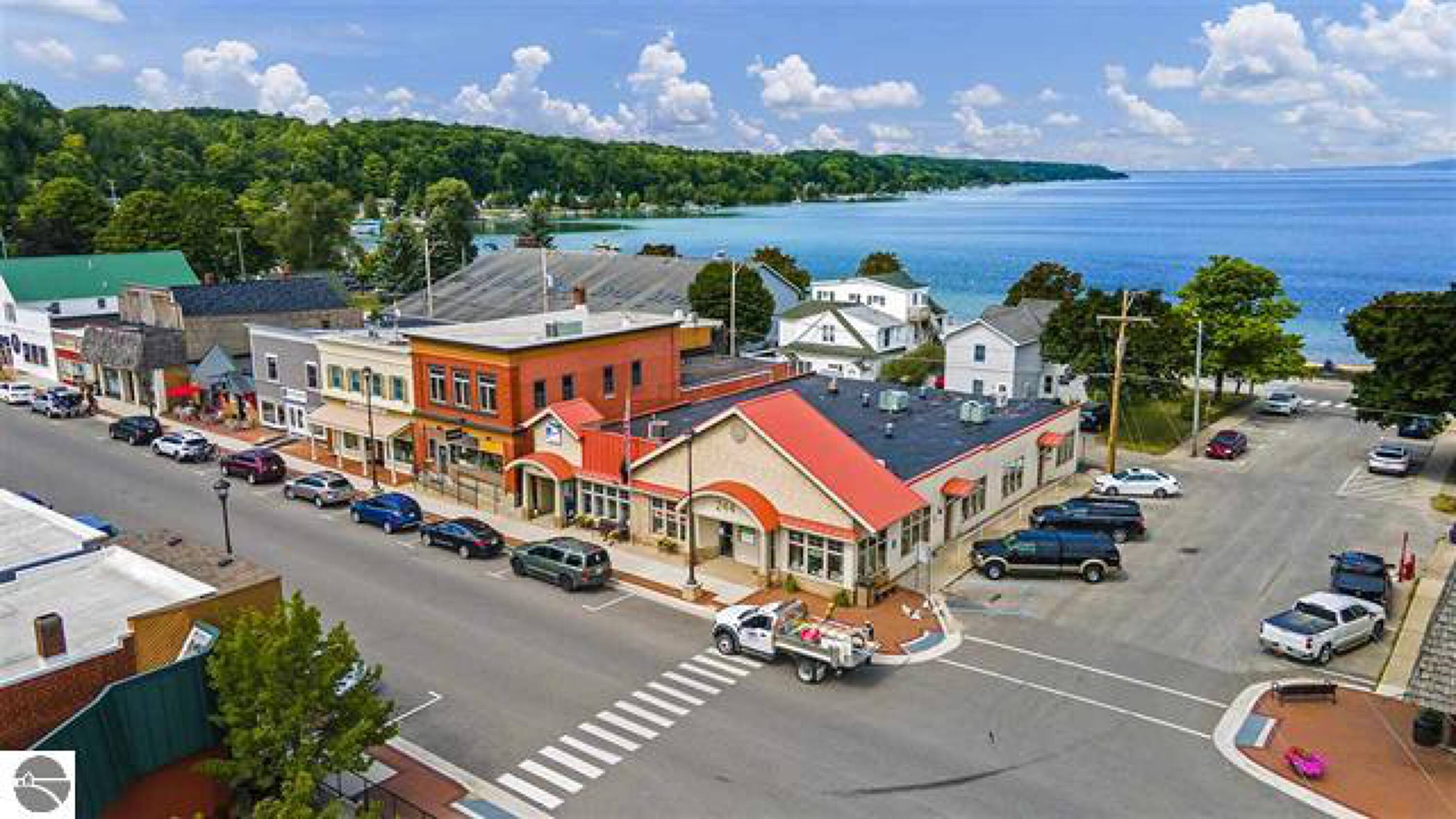 244 S Benzie Blvd, Beulah, MI 49617 | Crexi.com