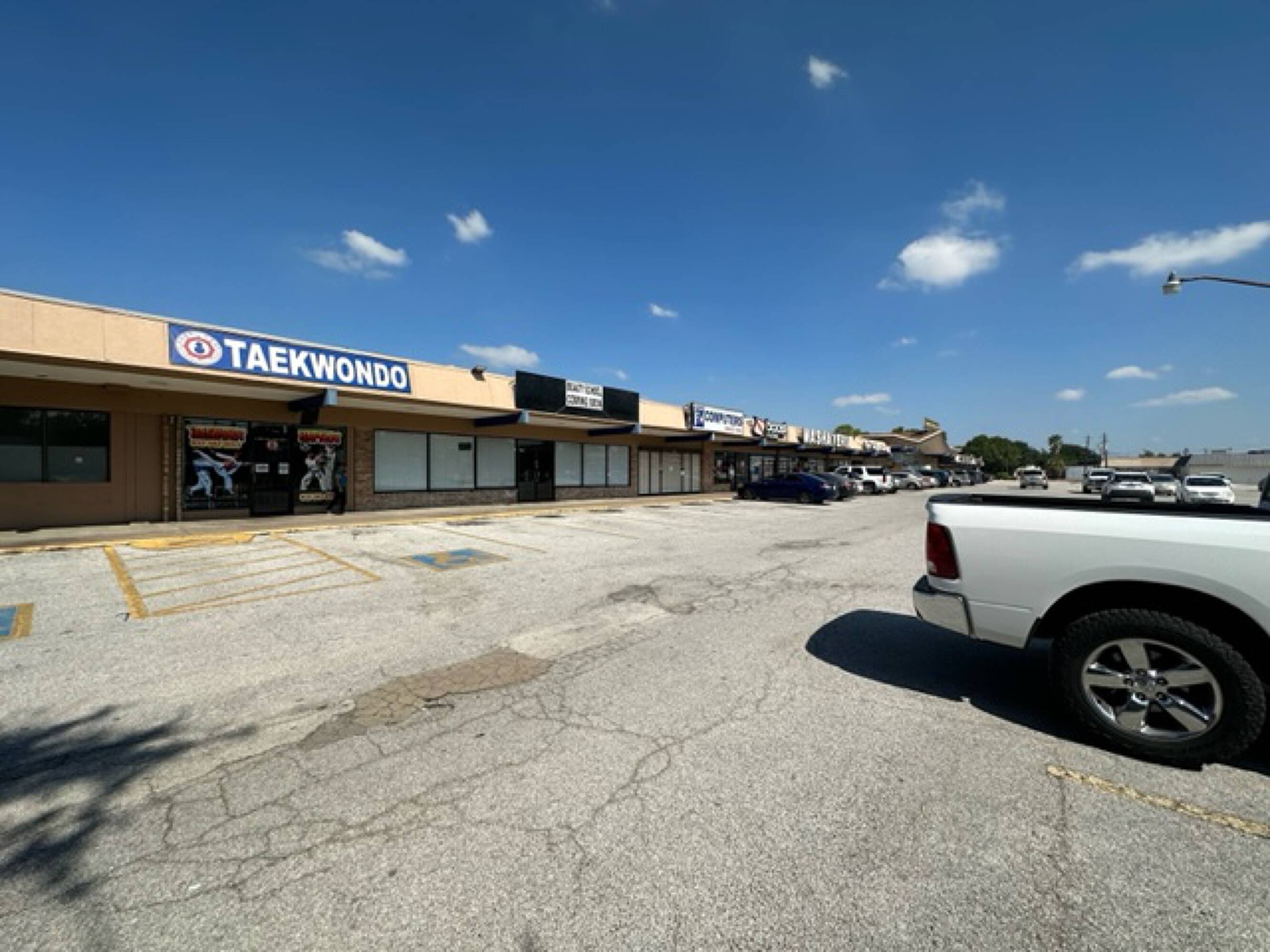 2543-2567 Gessner Road, Houston, TX 77080 | Crexi.com