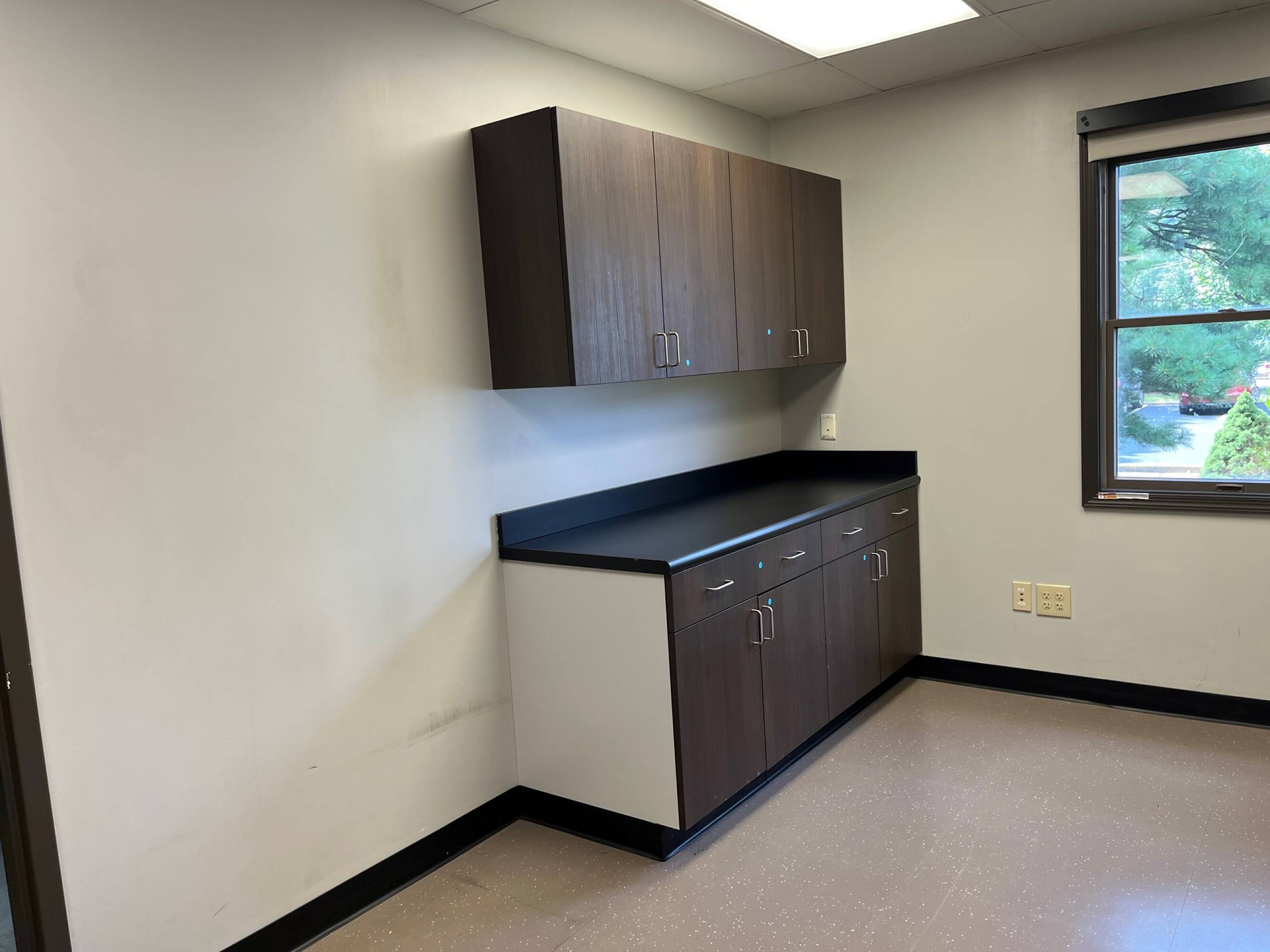 2275 Whitehorse Mercerville Rd, Hamilton Township, NJ 08619 | Crexi.com