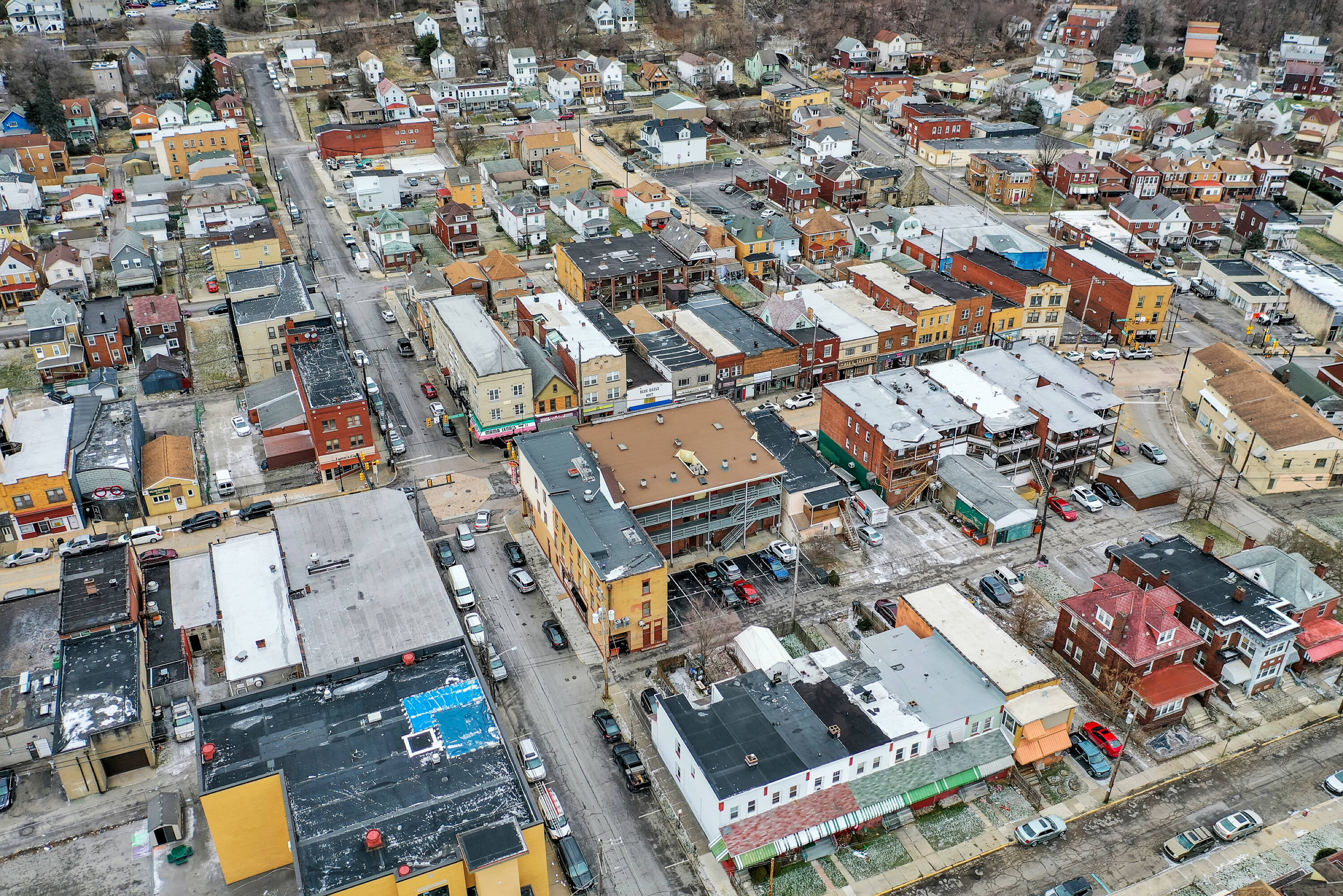 725 BROADWAY AVE Mc Kees Rocks PA 15136-2200 APN: 0073R00007000000 ...