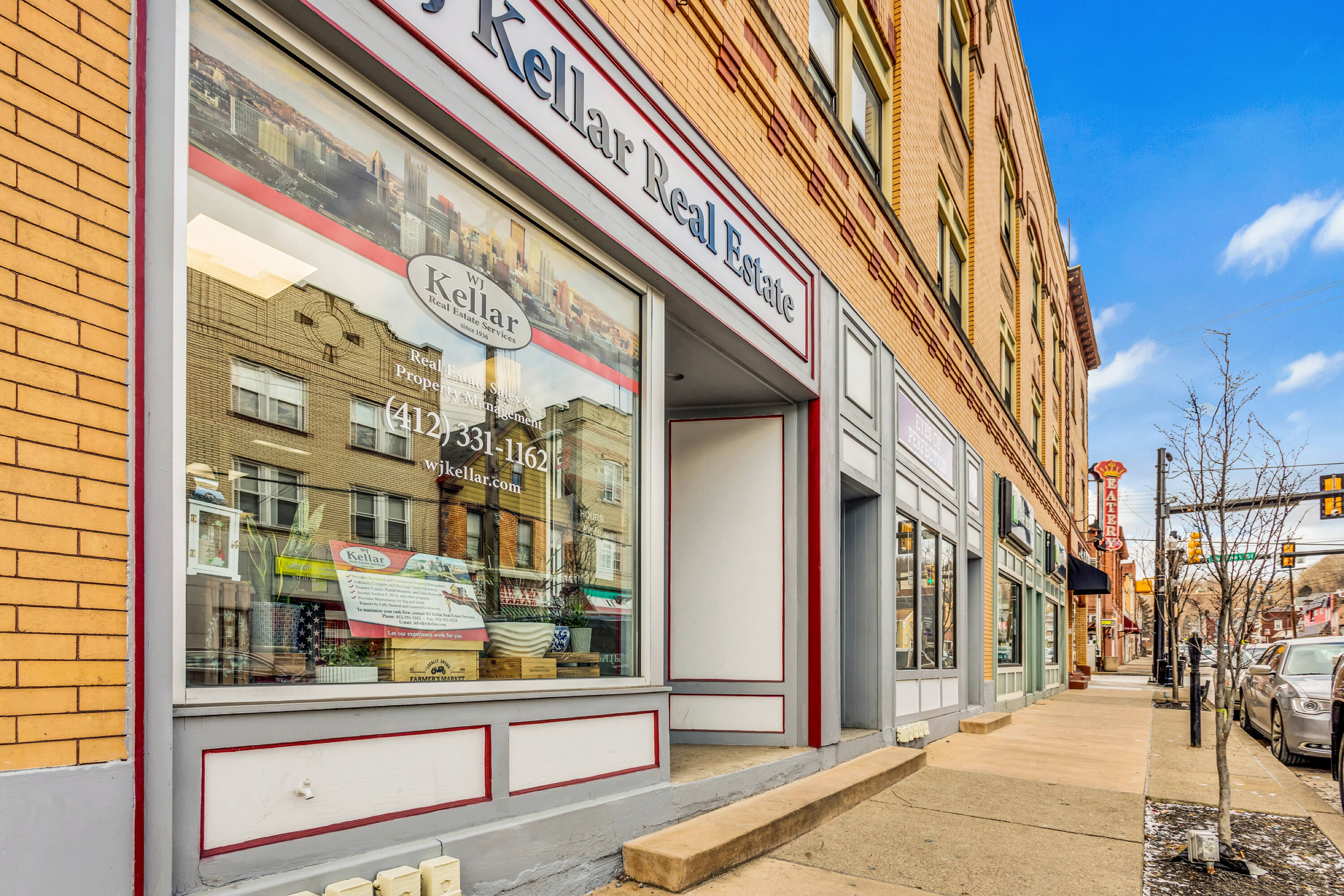 725 BROADWAY AVE Mc Kees Rocks PA 15136-2200 APN: 0073R00007000000 ...