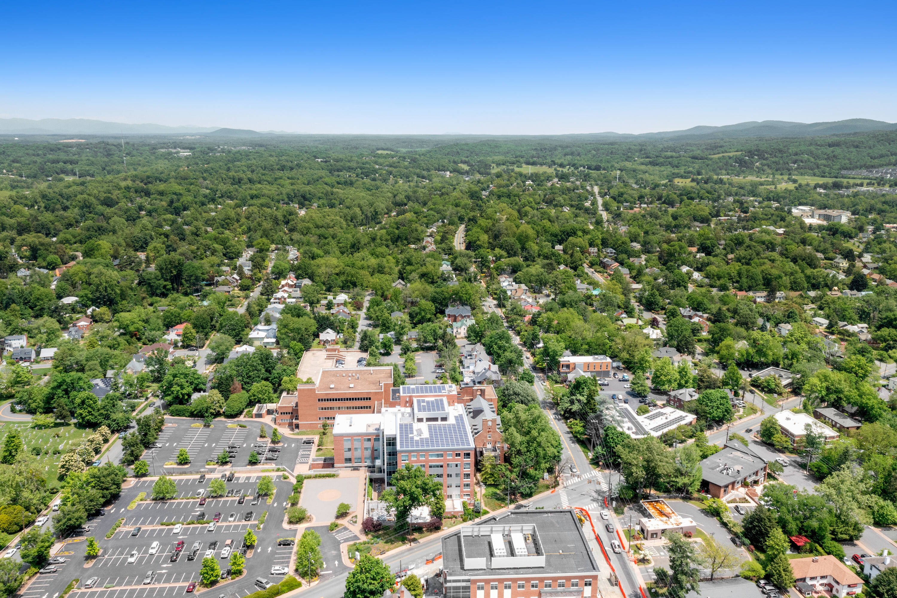 915 E High St, Charlottesville, VA 22902 | Crexi.com