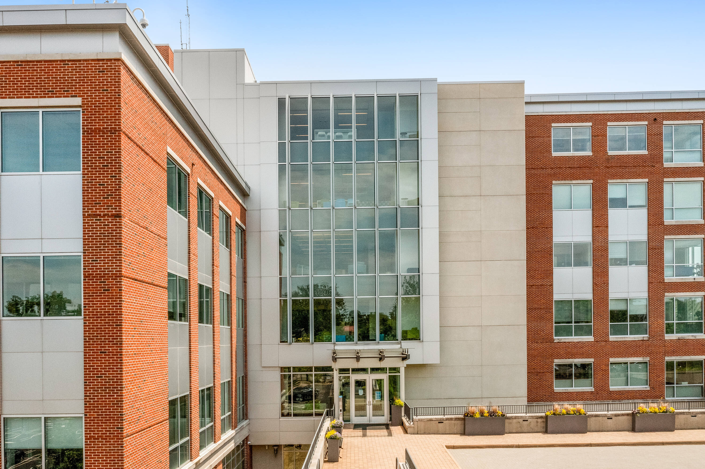 915 E High St, Charlottesville, VA 22902 | Crexi.com