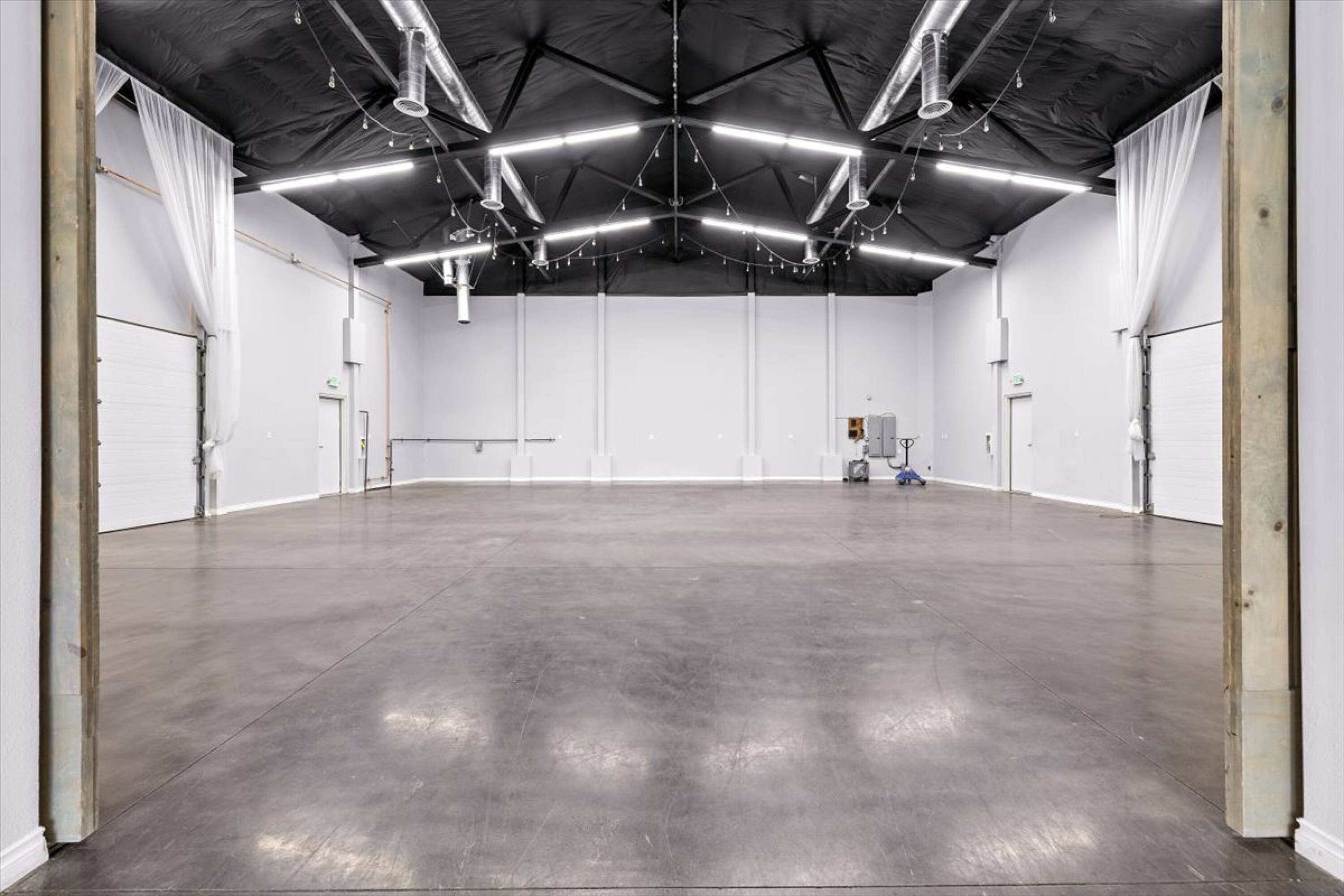 4771 W Van Giesen St, West Richland, WA 99353 | Crexi.com