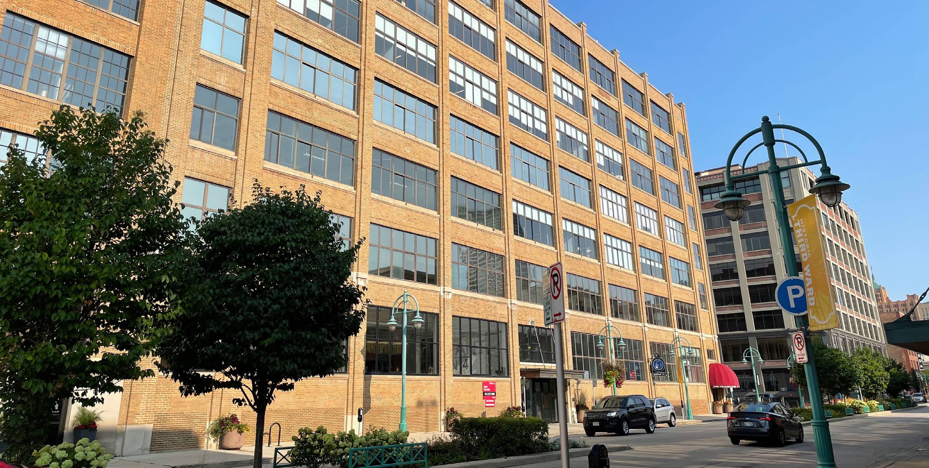 219 N Milwaukee Street, Milwaukee, WI 53202 | Crexi.com