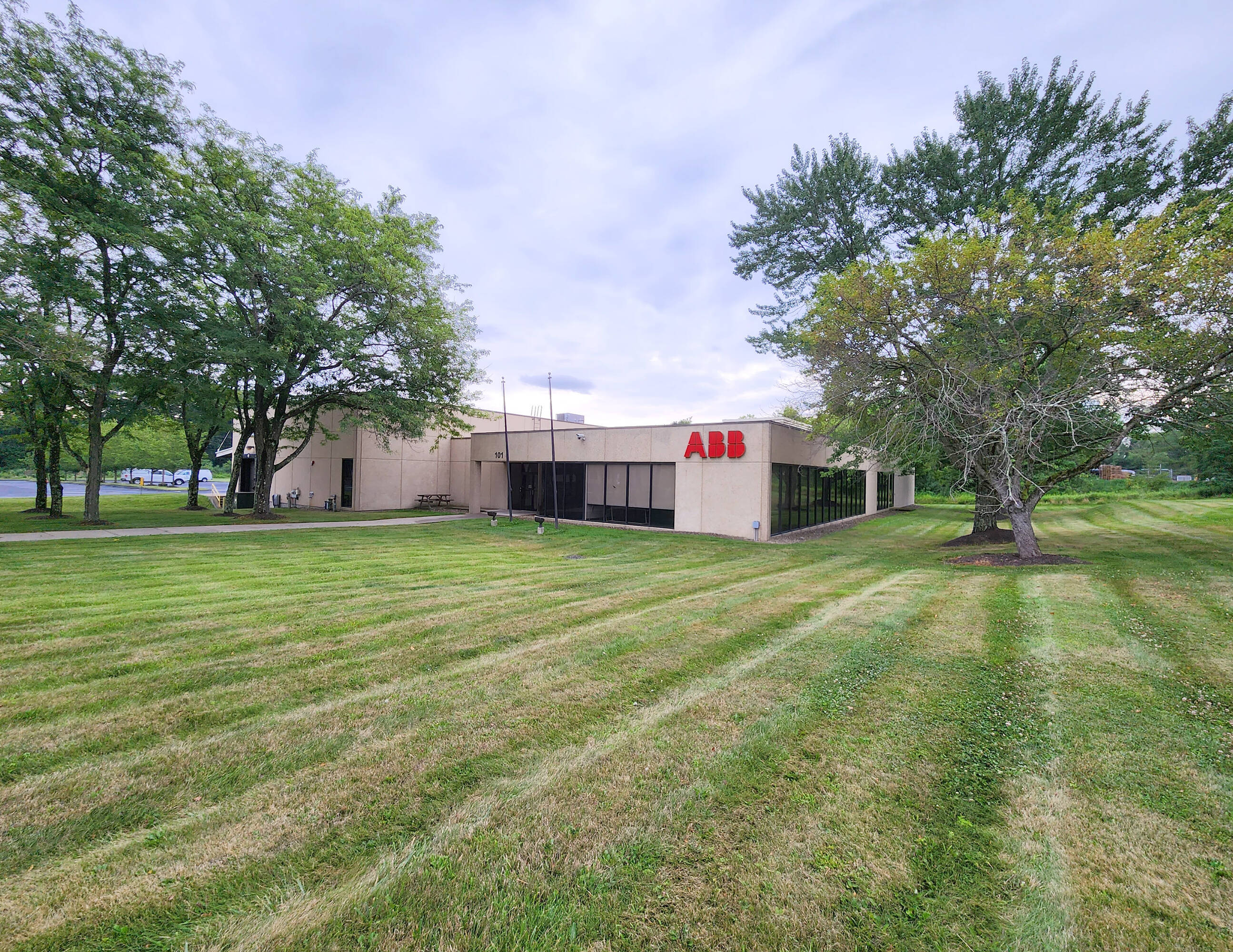 101 Technology Dr, Pittsburgh, PA 15275 | Crexi.com