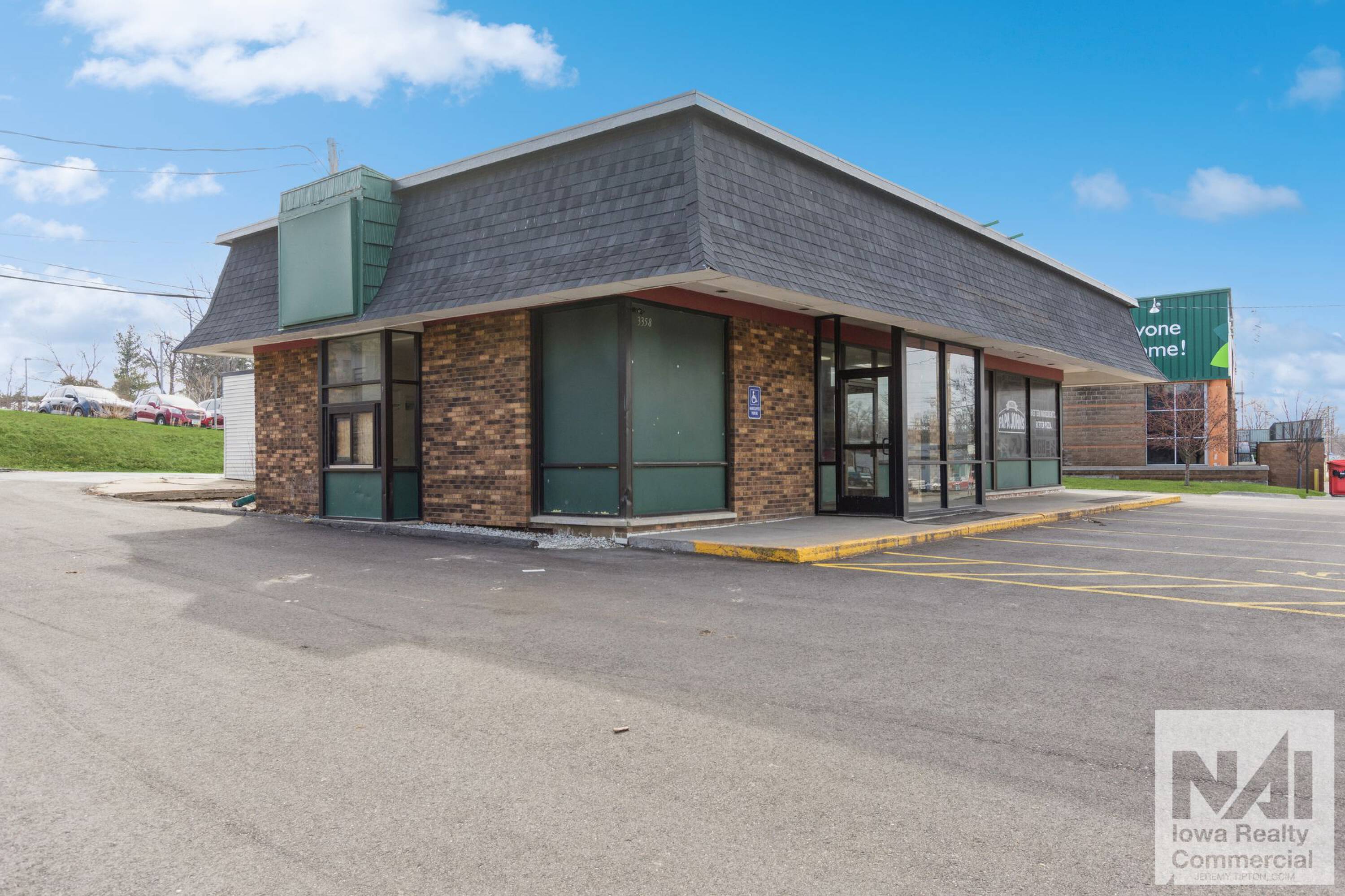 3358 Center Point Rd NE, Cedar Rapids, IA 52402 | Crexi.com