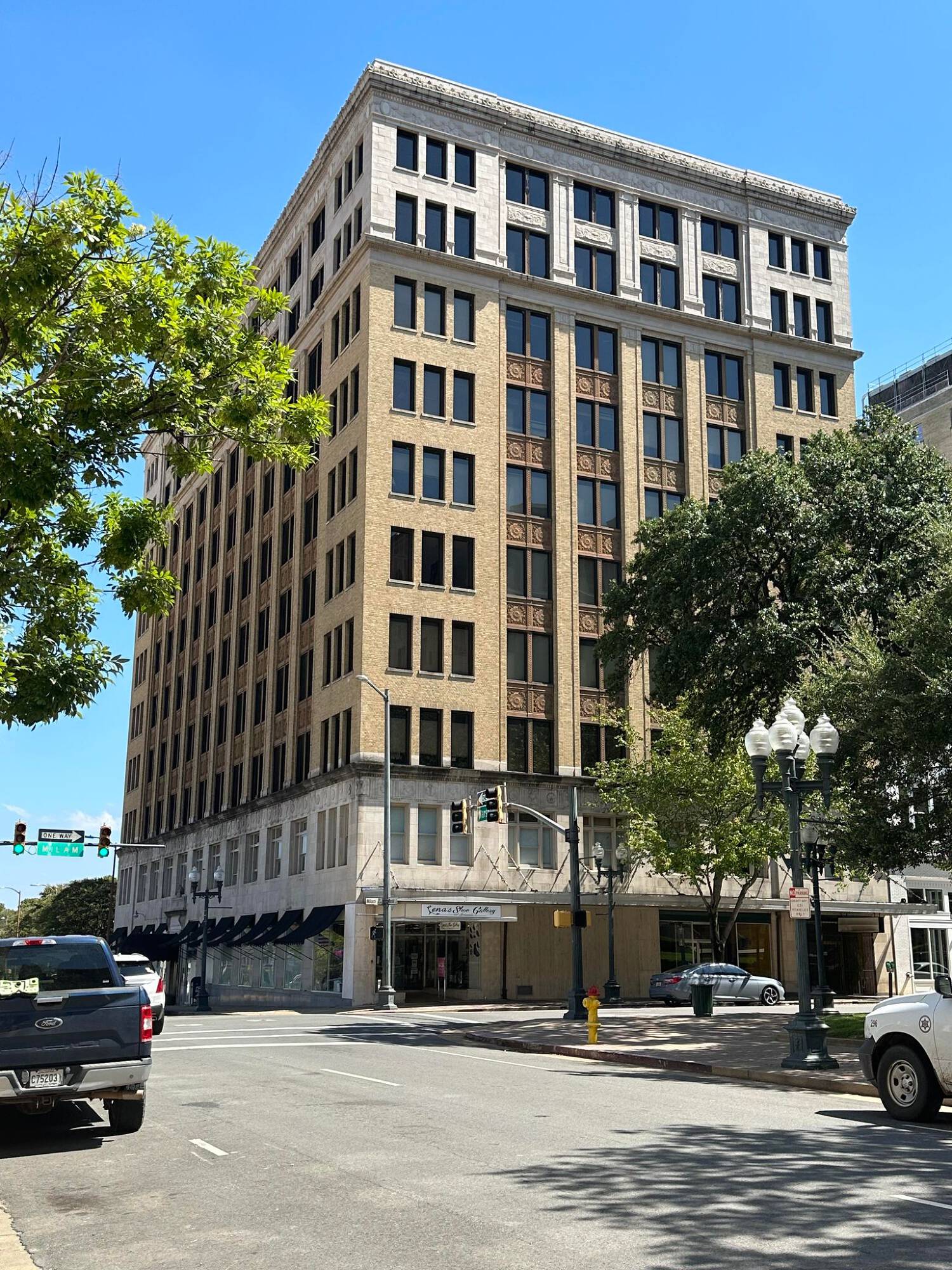 610 Marshall St, Shreveport, LA 71101 | Crexi.com