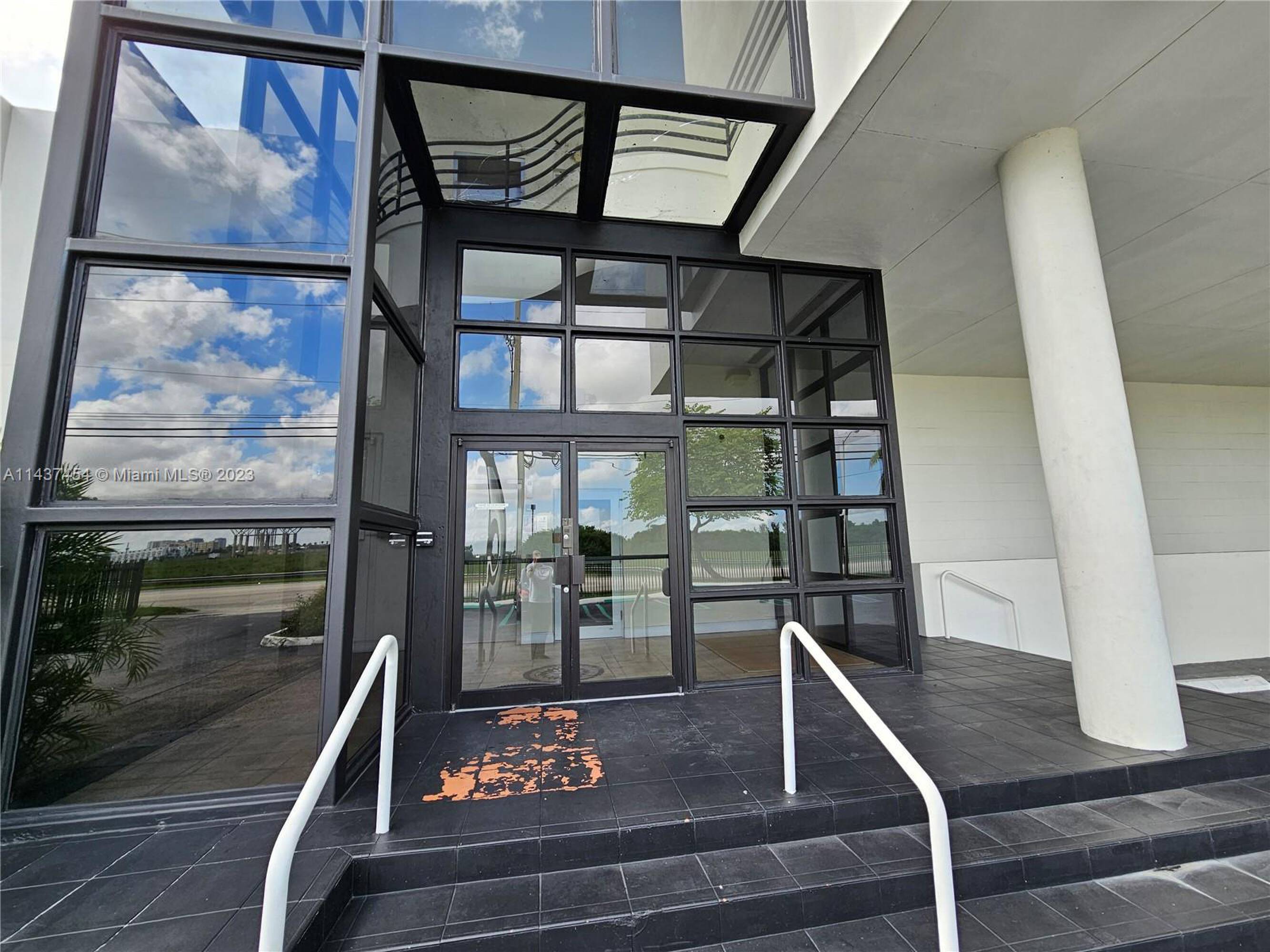 9590 NW 25th St, Doral, FL 33172 | Crexi.com