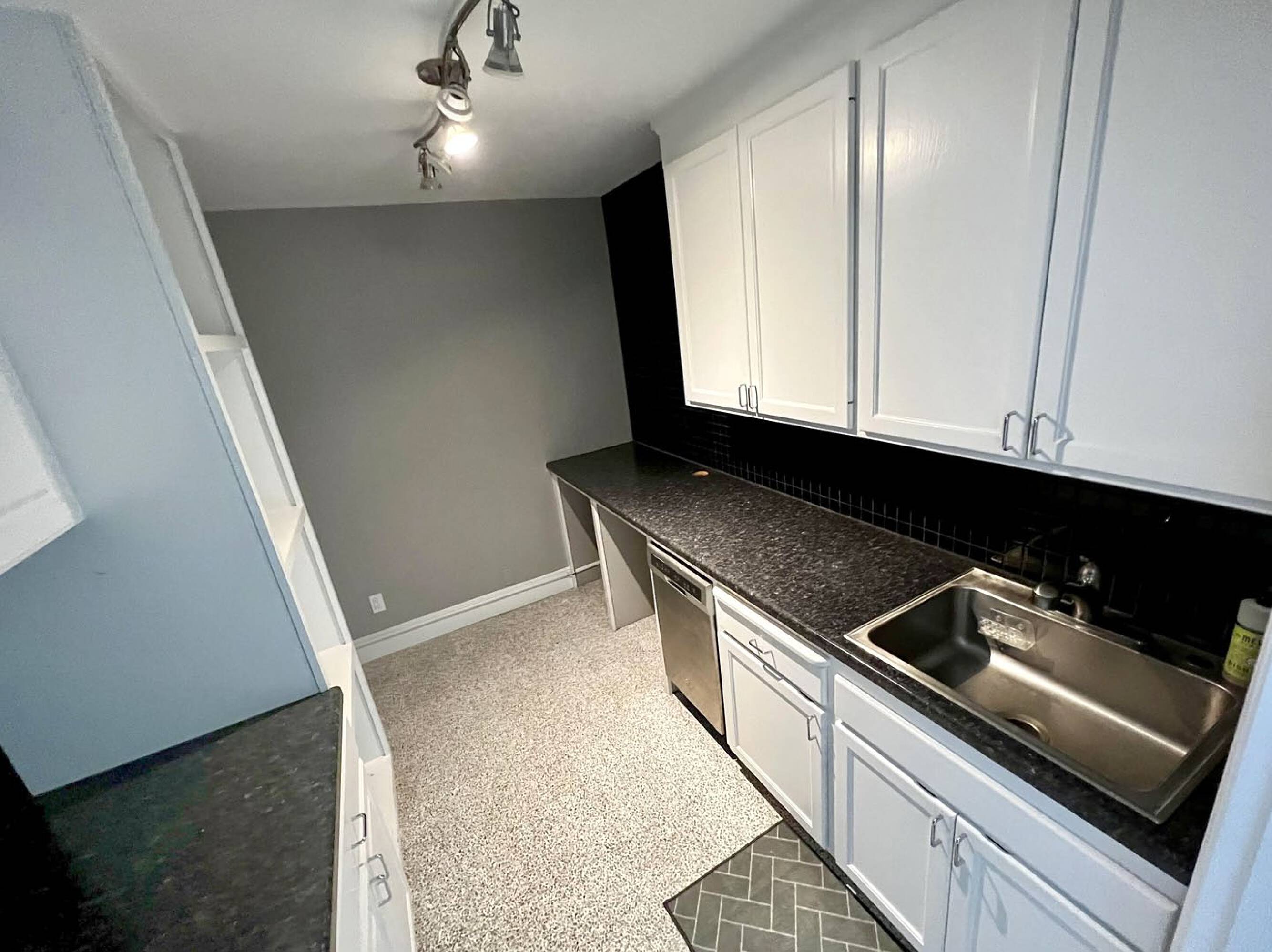 32 Ross Common, Ross, CA 94957 | Crexi.com