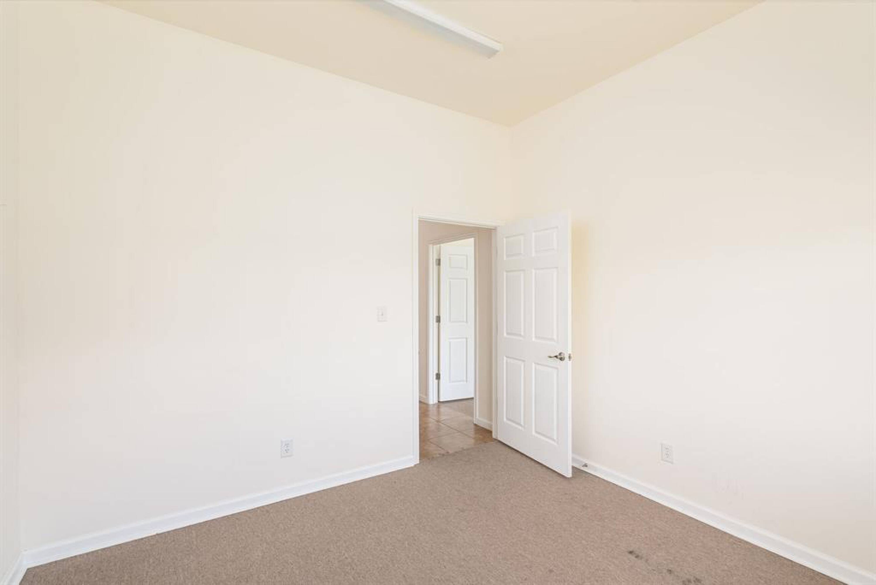 921 W NEW HOPE DR Cedar Park TX 78613-6784 APN: R488889 | Crexi.com