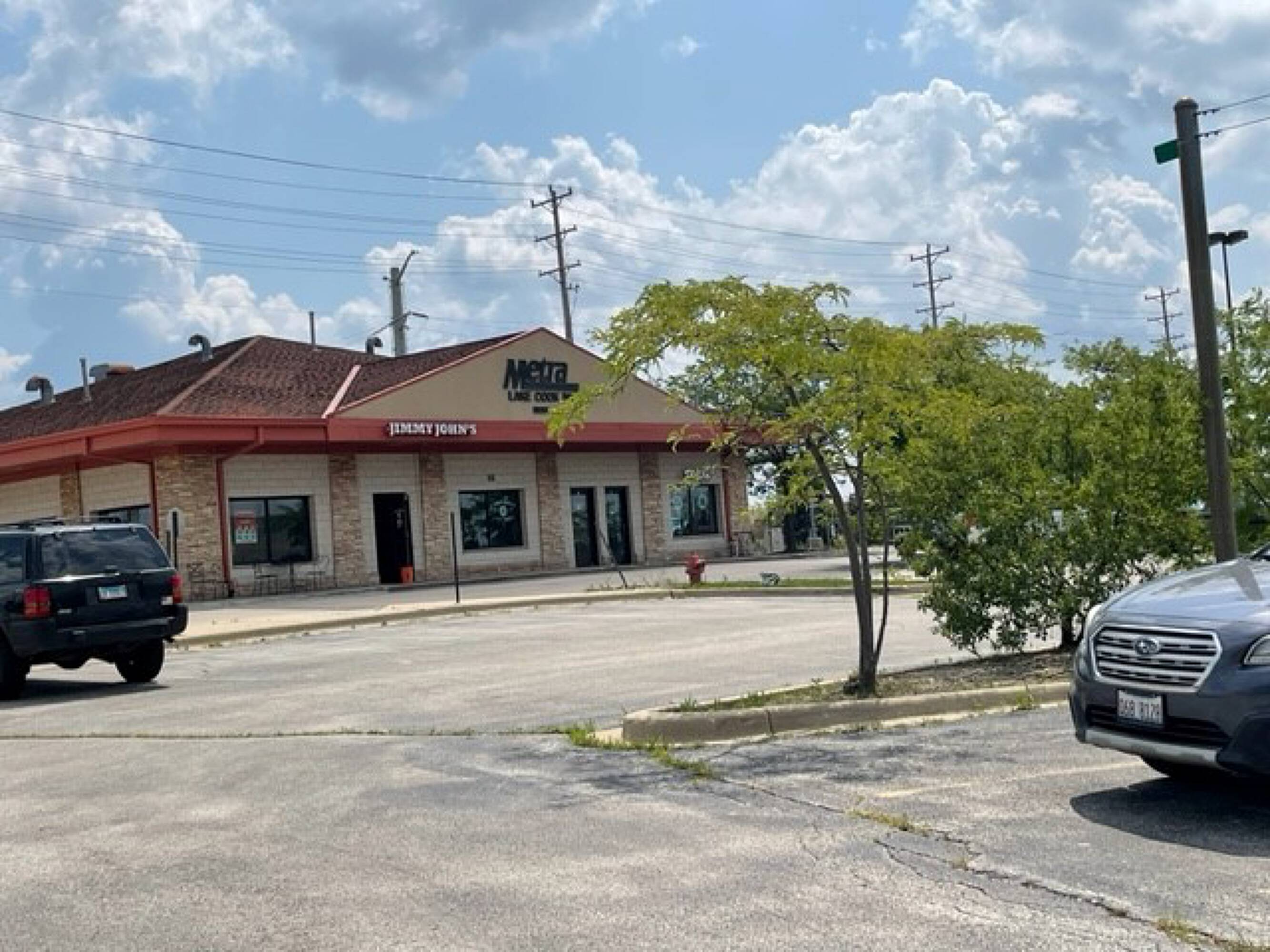 649 Lake Cook Rd, Deerfield, IL 60015 | Crexi.com