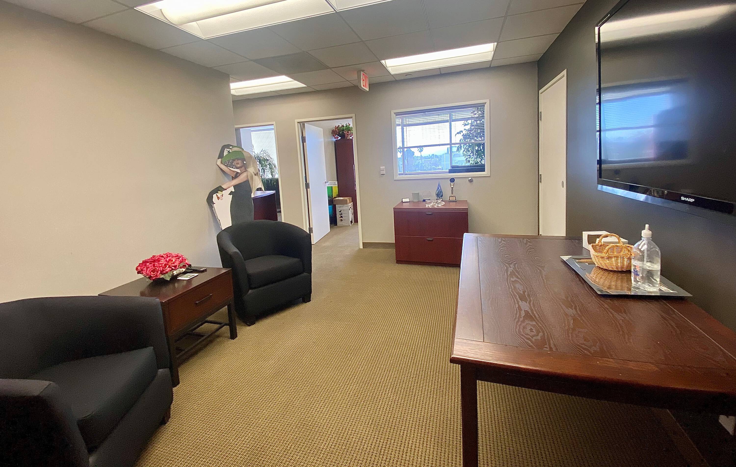 6464 W Sunset Blvd, Los Angeles, CA 90028 | Crexi.com