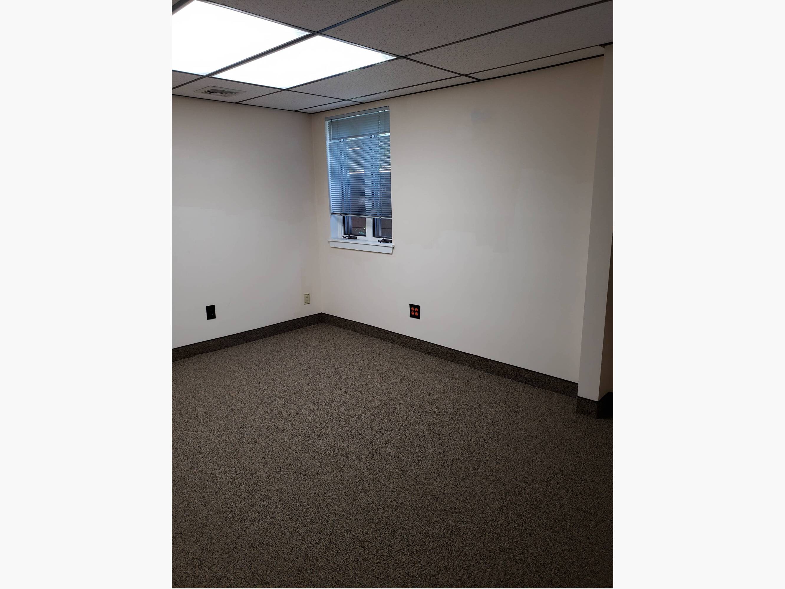71 Park Ave, West Springfield, MA 01089 | Crexi.com