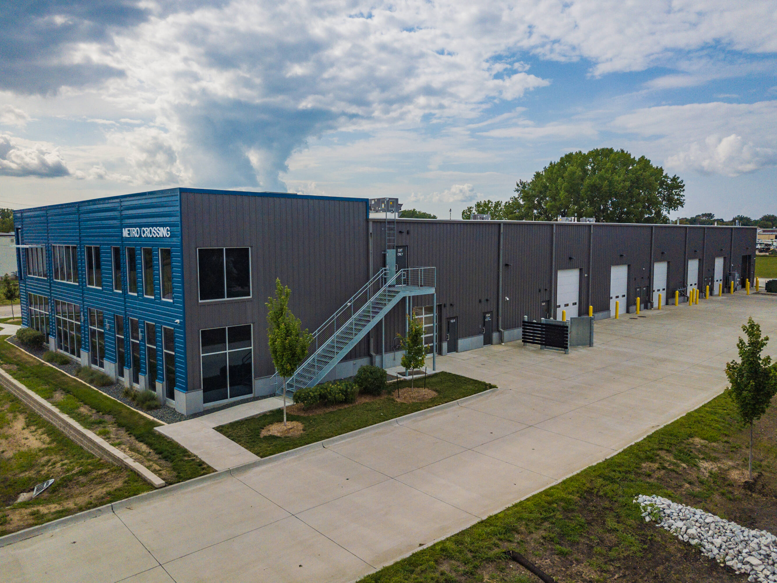 1615 SE CORTINA DR Ankeny IA 50021-3347 APN: 181/00528-475-004 | Crexi.com