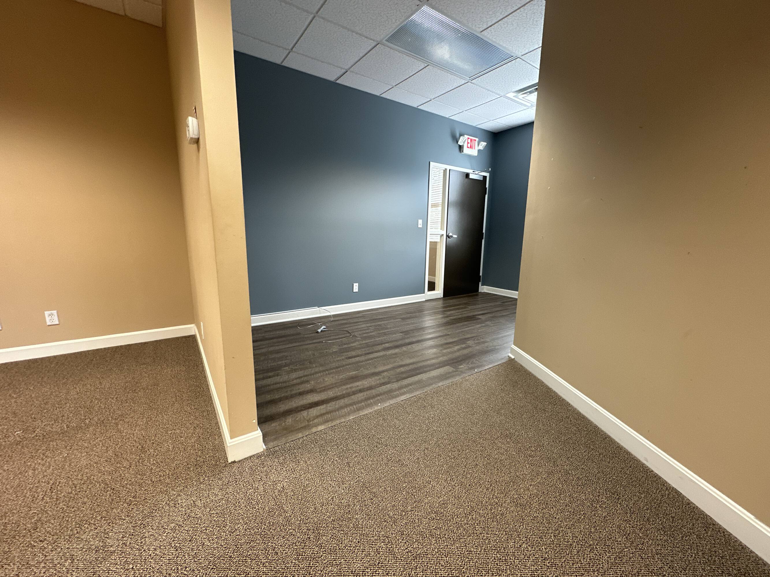 901 Lily Creek Rd, Middletown, KY 40243 | Crexi.com