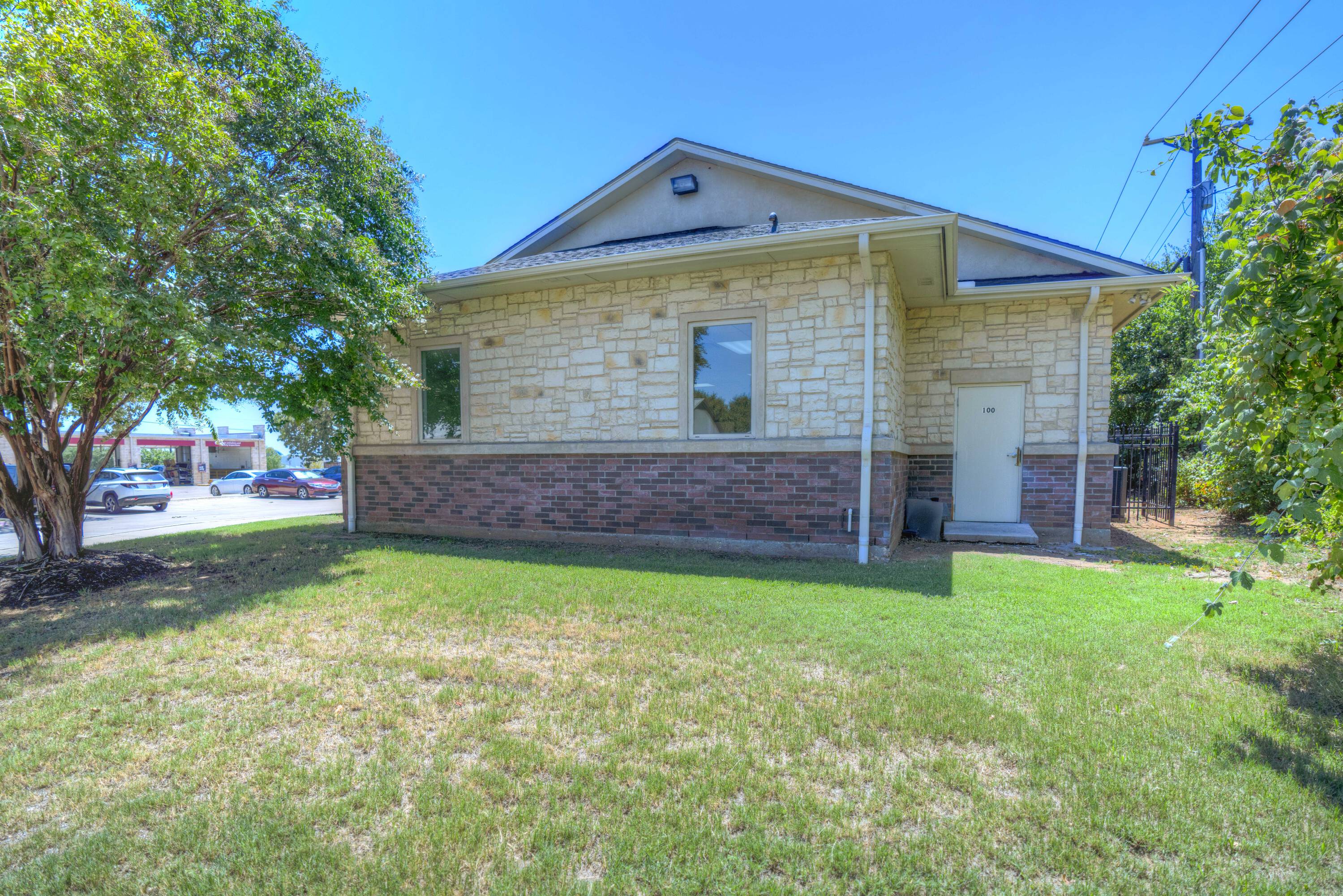 1821 Precinct Line Rd, Hurst, TX 76054 | Crexi.com