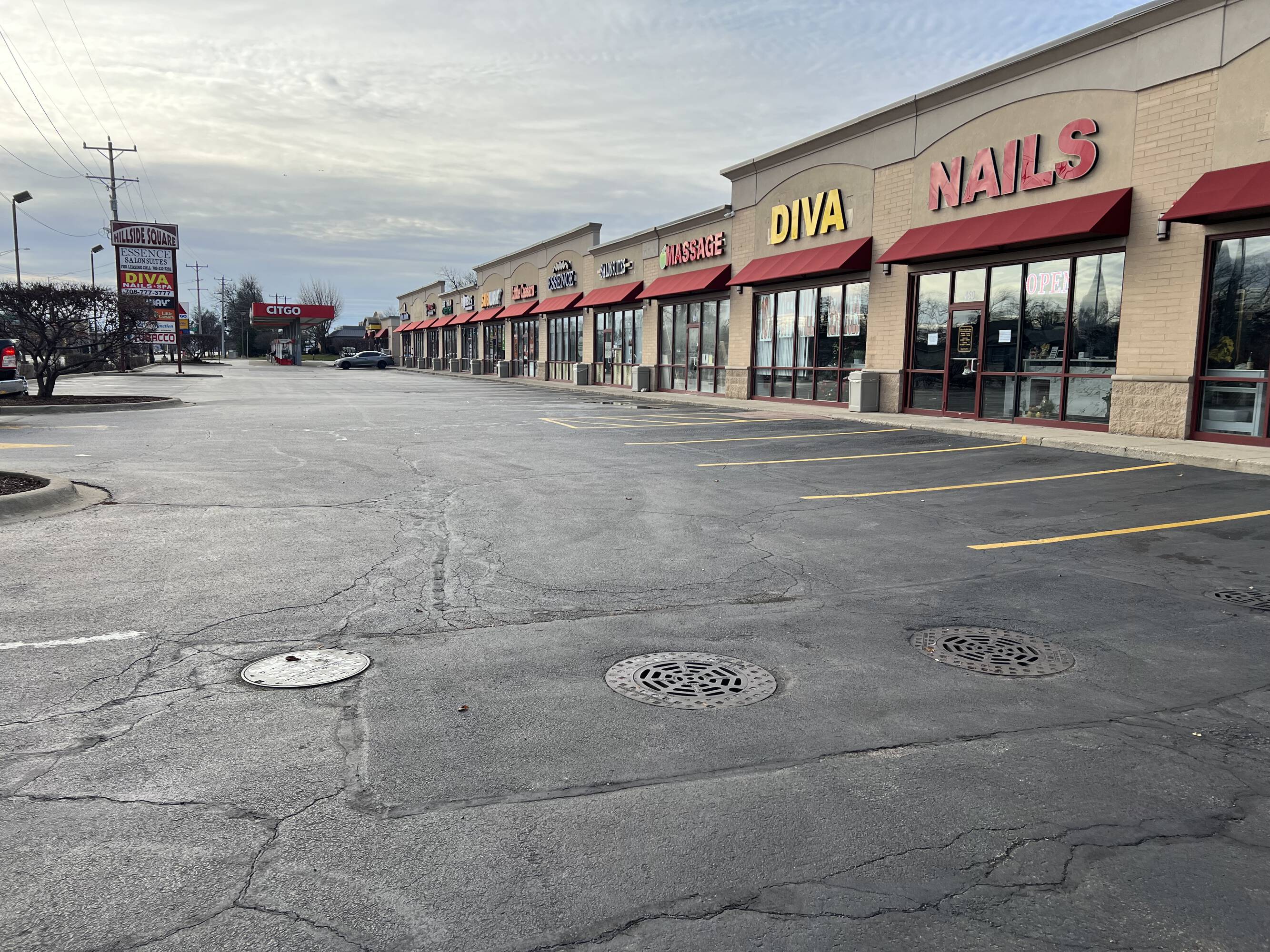 440 N MANNHEIM RD Hillside IL 60162-1831 APN: 15084350090000 | Crexi.com