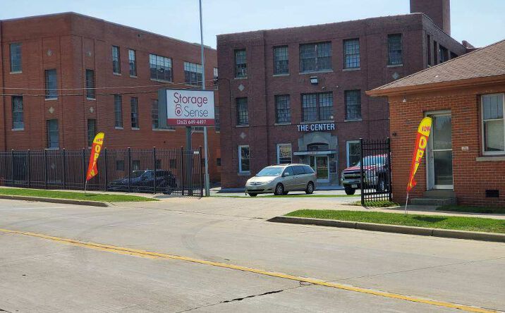 Lease Commercial Real Estate and Property in Racine, WI | Crexi.com