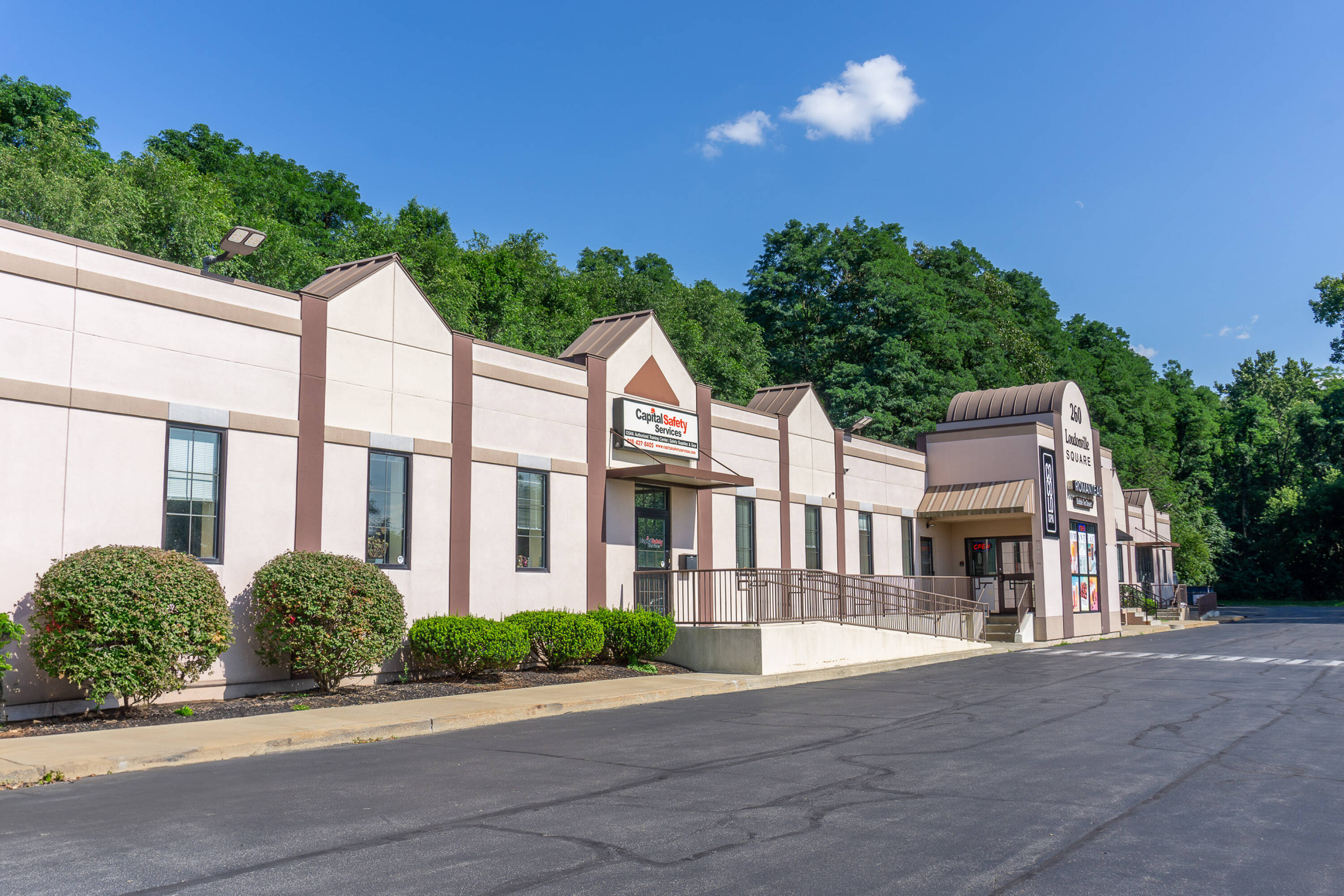 260 OSBORNE RD Albany NY 12211-1844 APN: 012689 43.3-1-13 | Crexi.com