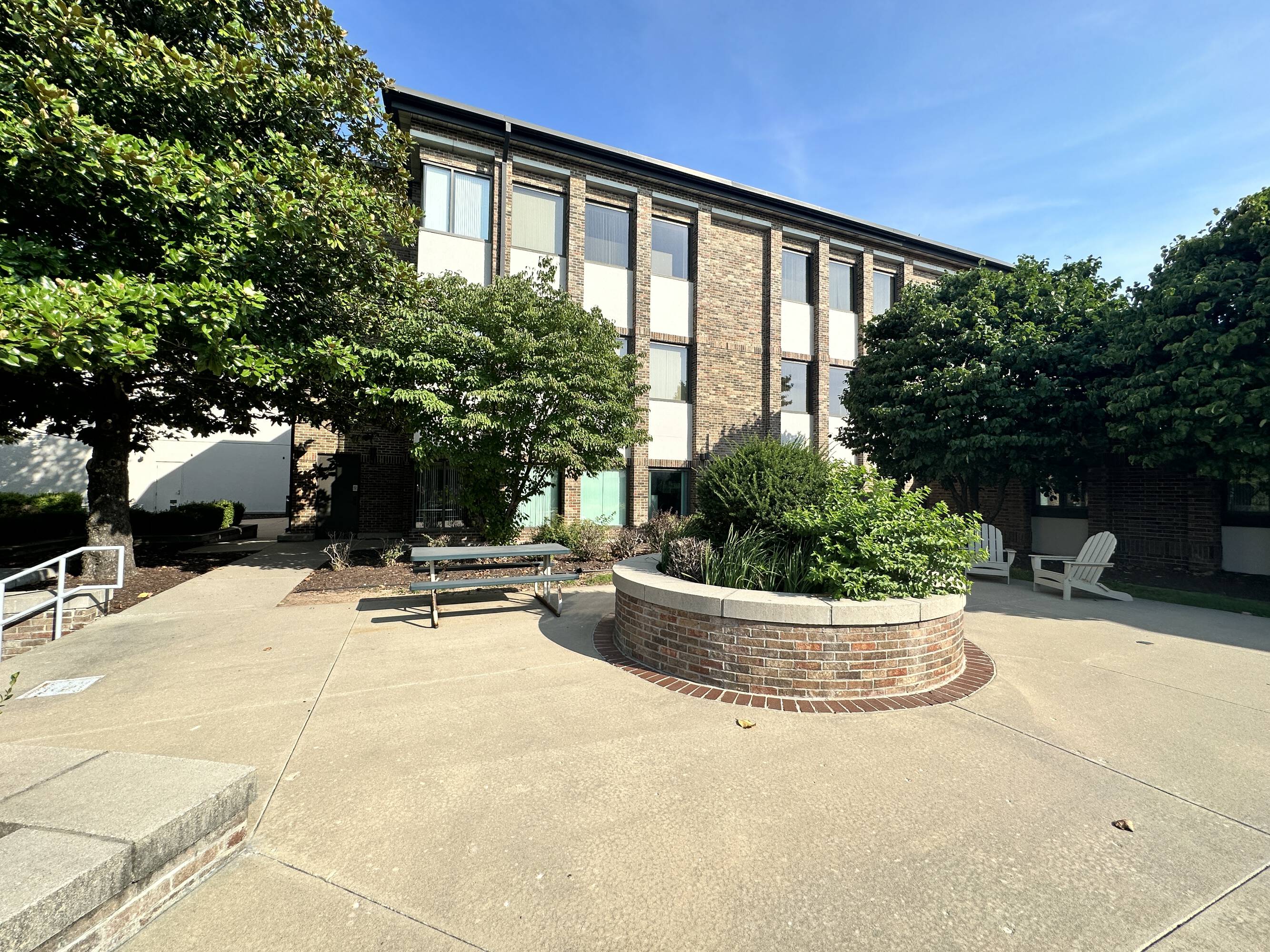 1959 E Kerr St, Springfield, MO 65803 | Crexi.com