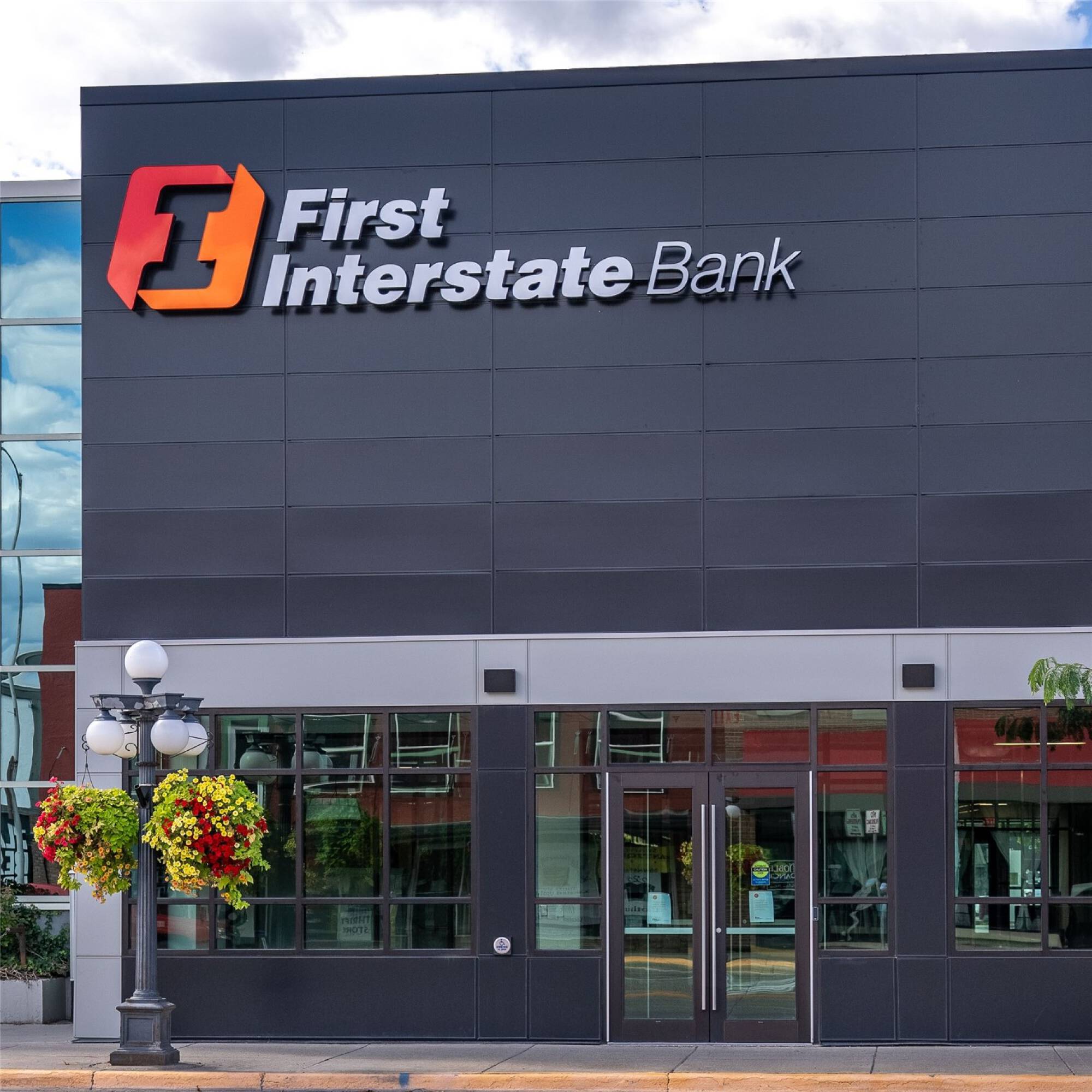 2 S MAIN ST Kalispell MT 59901-6414 APN: 07396607409010000 | Crexi.com