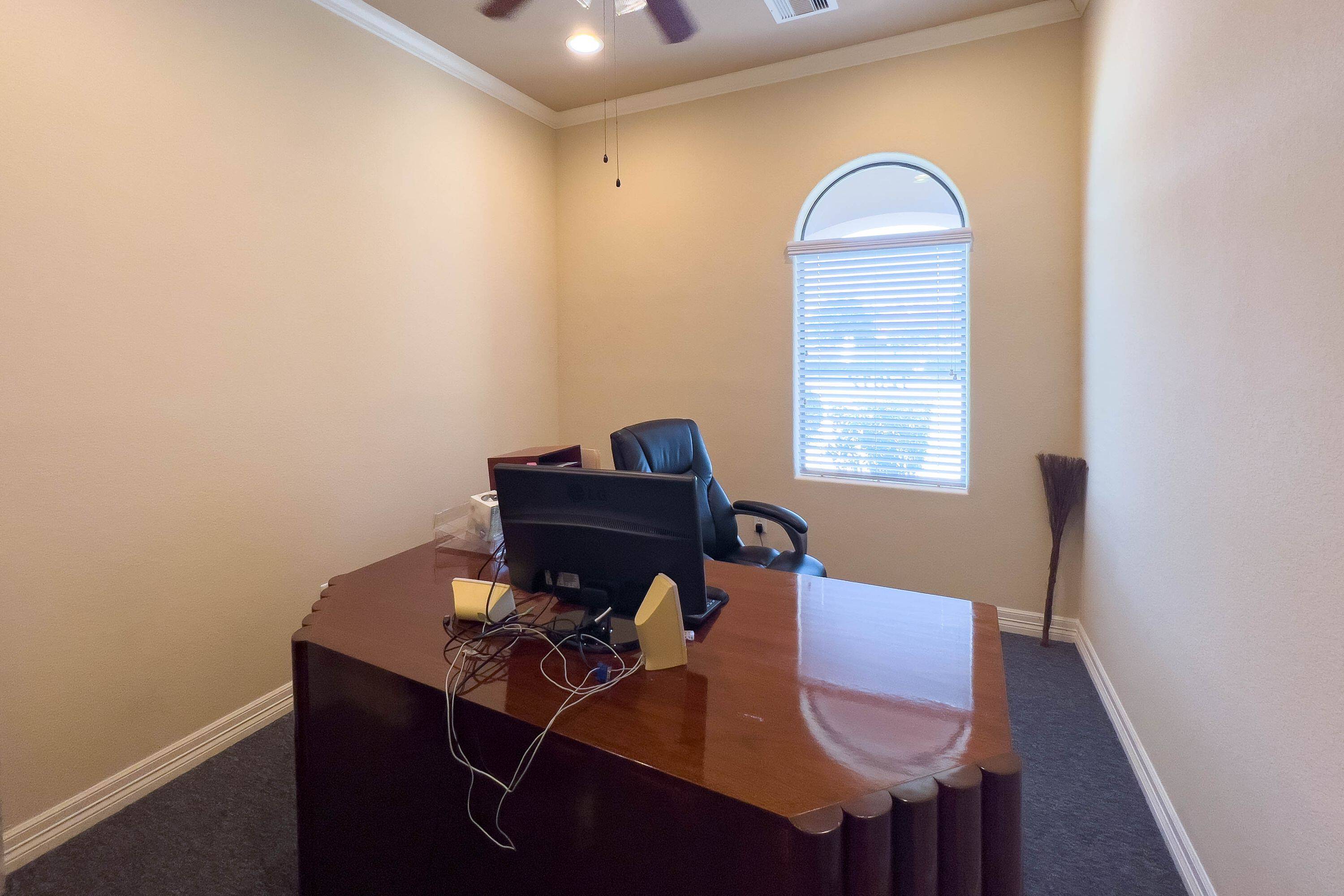 12512 Cutten Rd, Houston, TX 77066 | Crexi.com