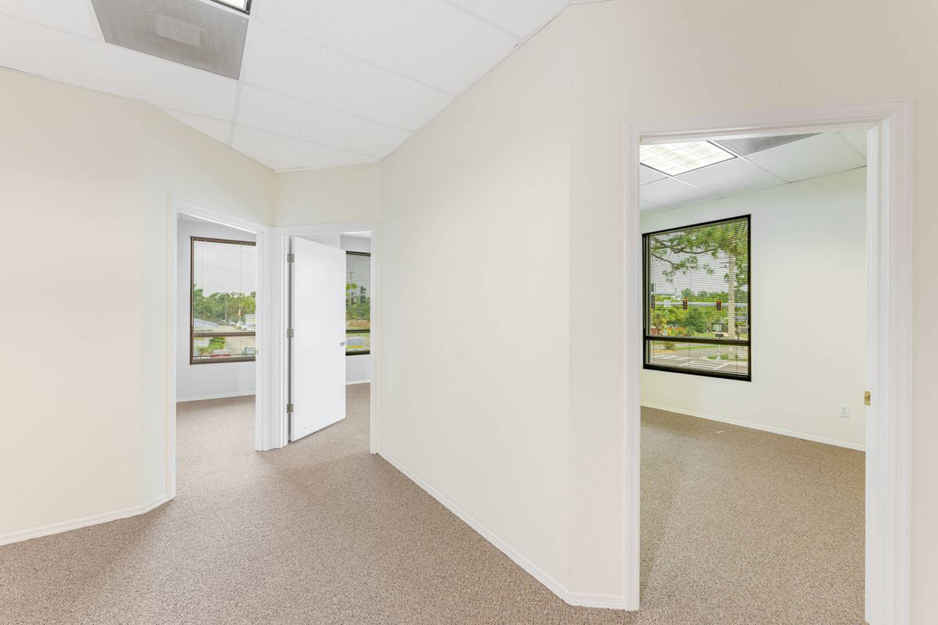 5600 Bee Ridge Rd, Sarasota, FL 34233 | Crexi.com