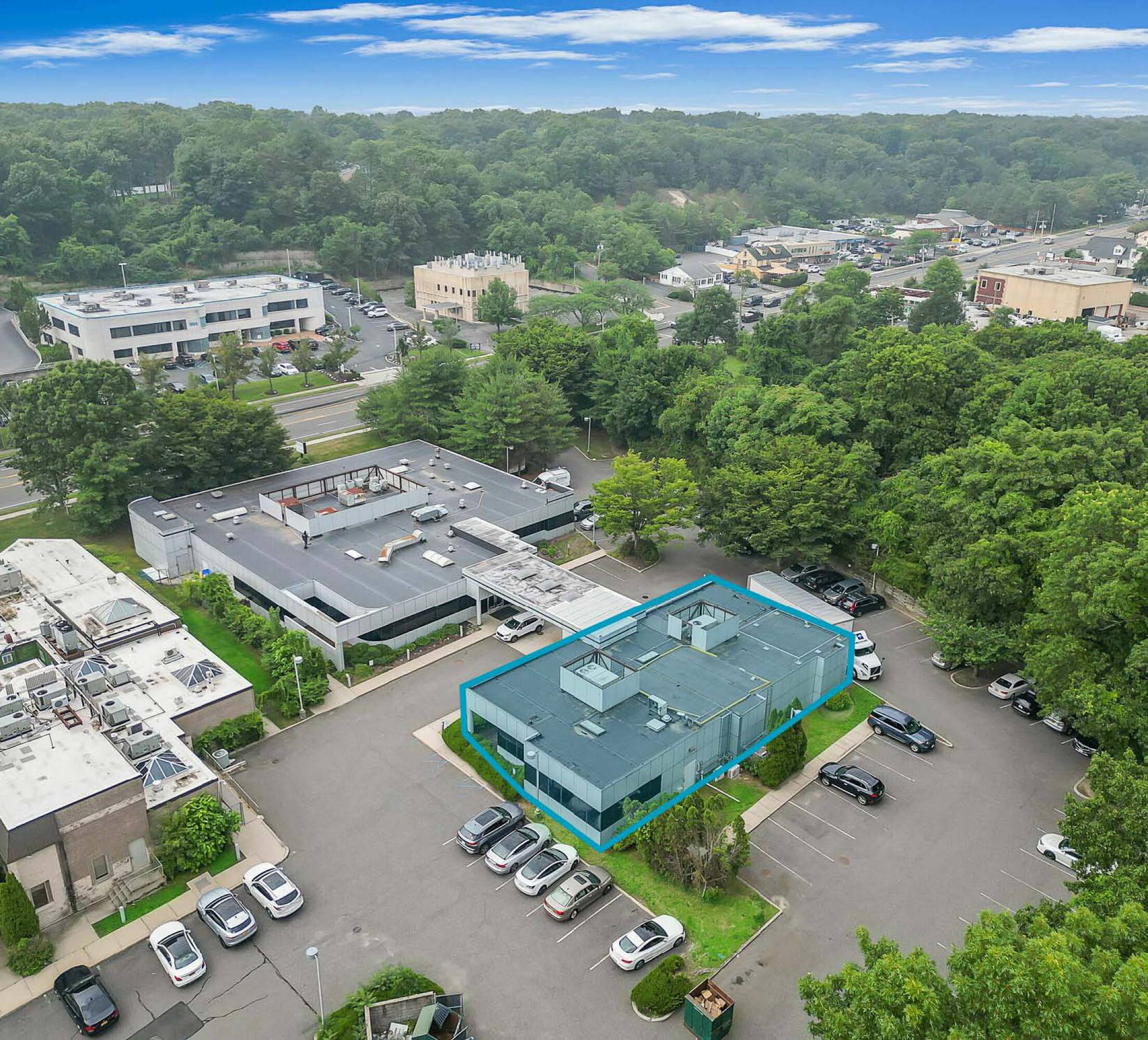 989 W Jericho Turnpike, Smithtown, NY 11787 | Crexi.com