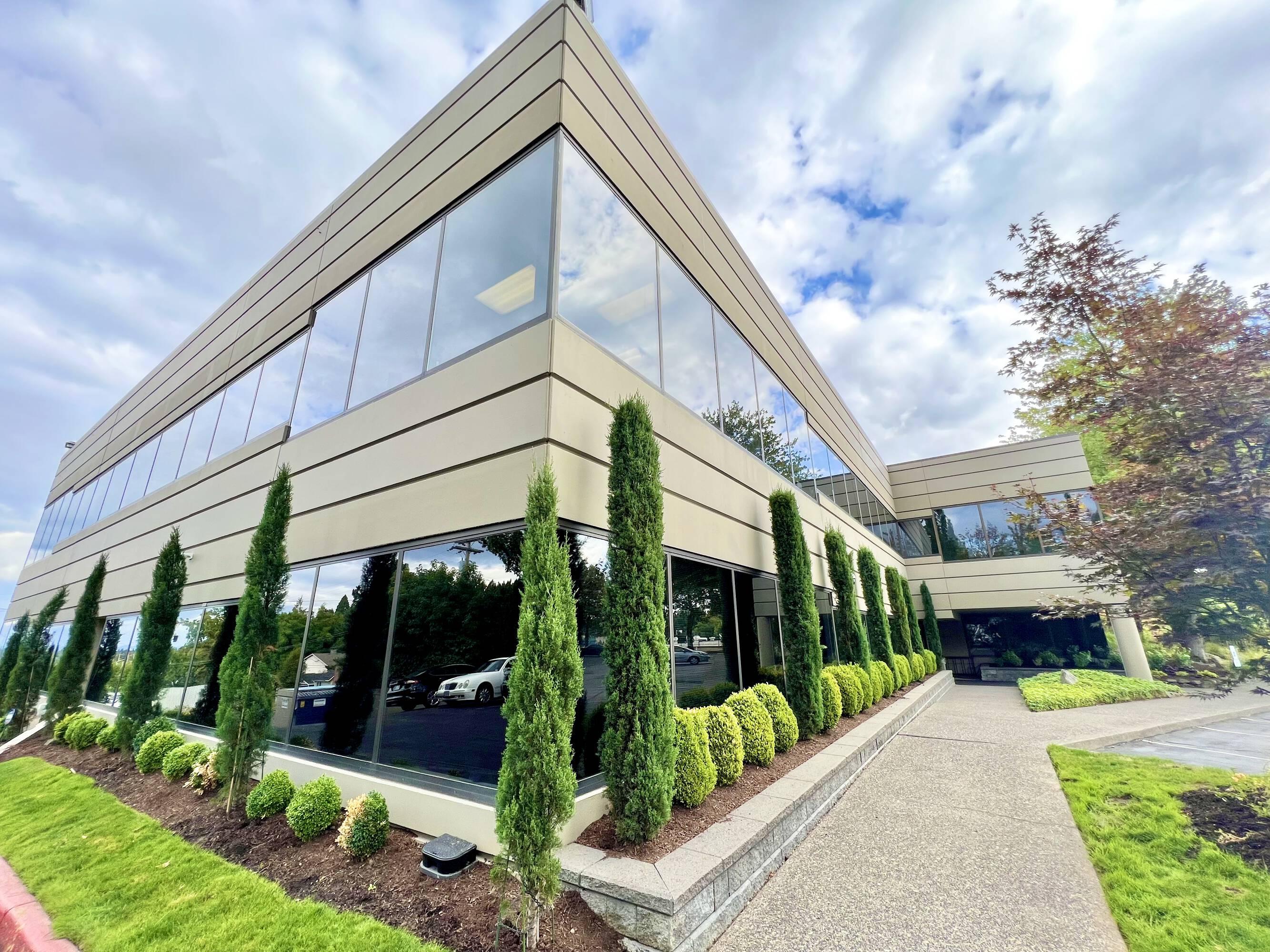 9700 SW Capitol Hwy, Portland, OR 97219 | Crexi.com