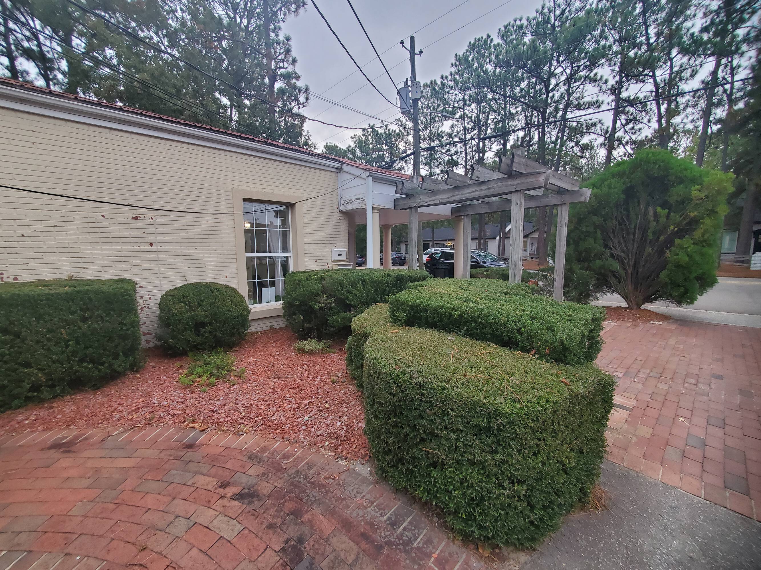 650 SW Broad St, Southern Pines, NC 28387 | Crexi.com
