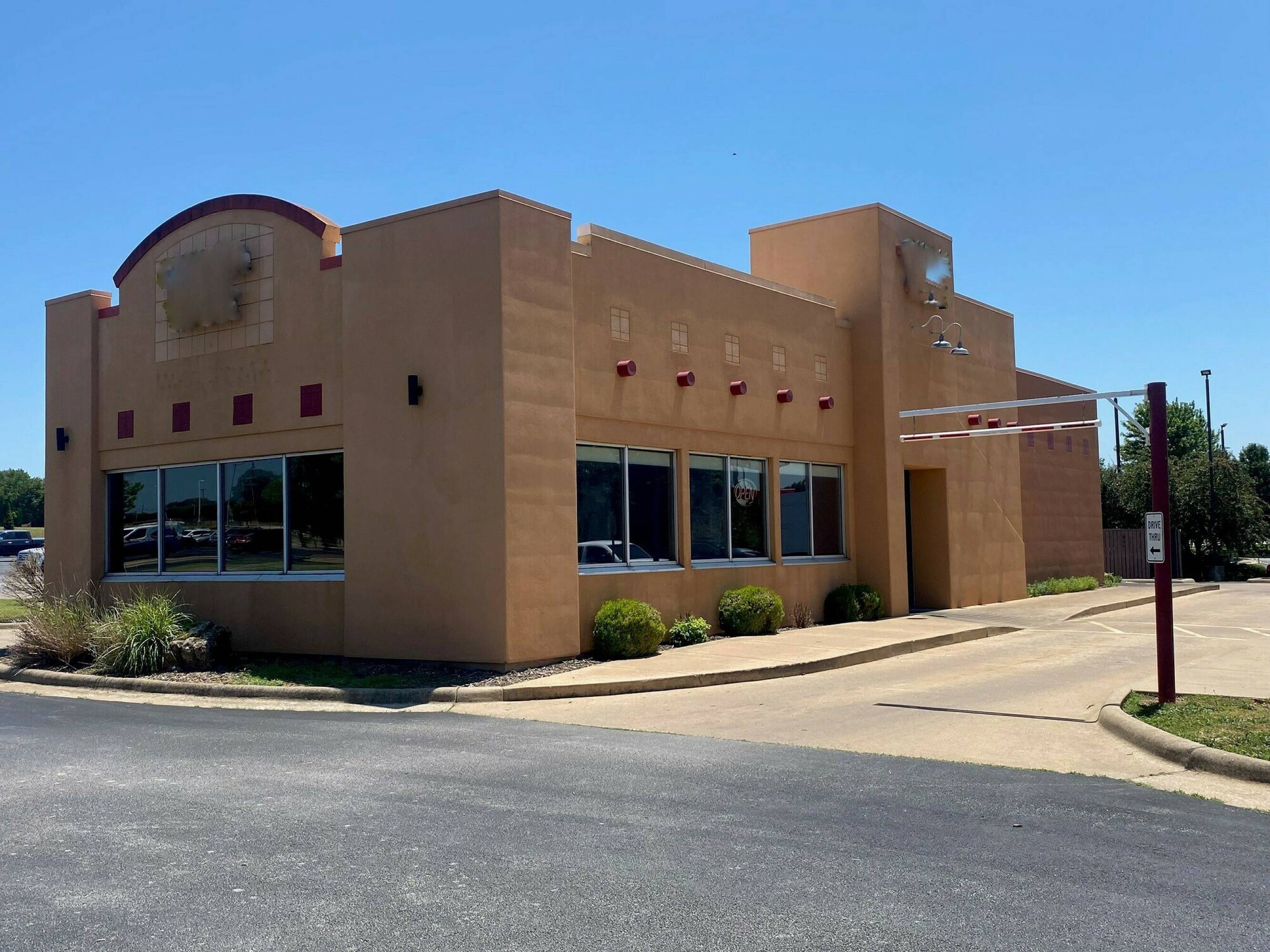 334 North West Bypass, Springfield, MO 65802 | Crexi.com