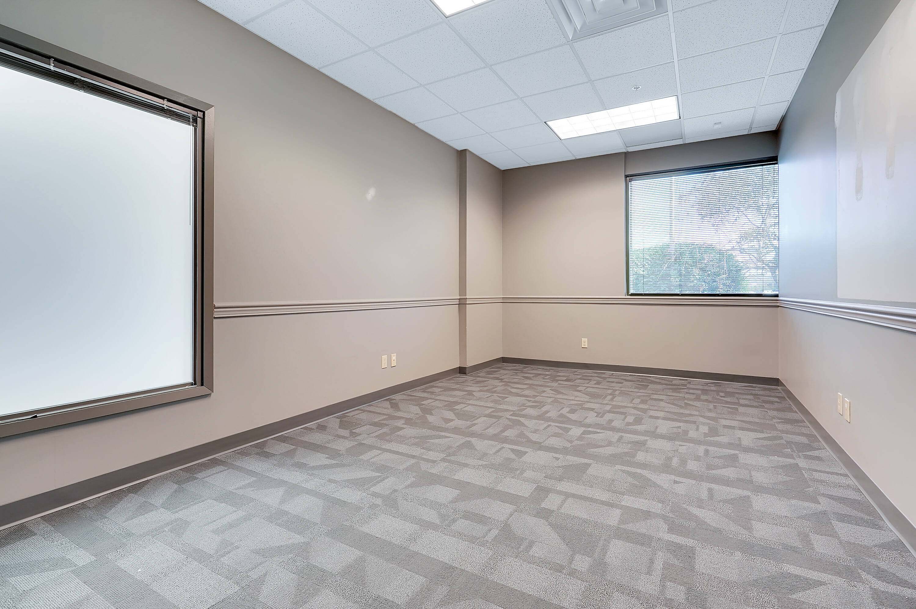 9721 Ormsby Station Rd, Louisville, KY 40223 | Crexi.com