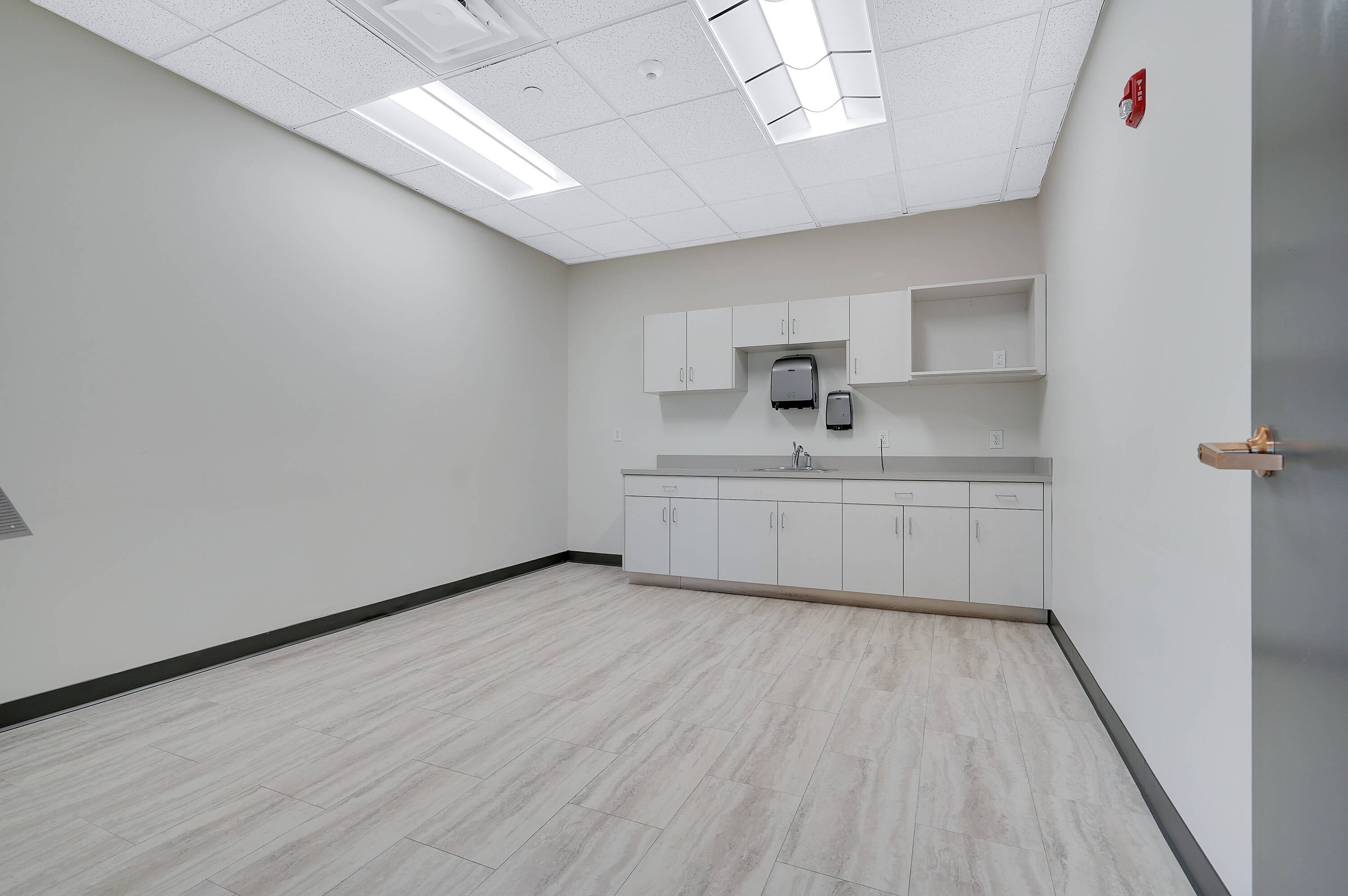 9721 Ormsby Station Rd, Louisville, KY 40223 | Crexi.com