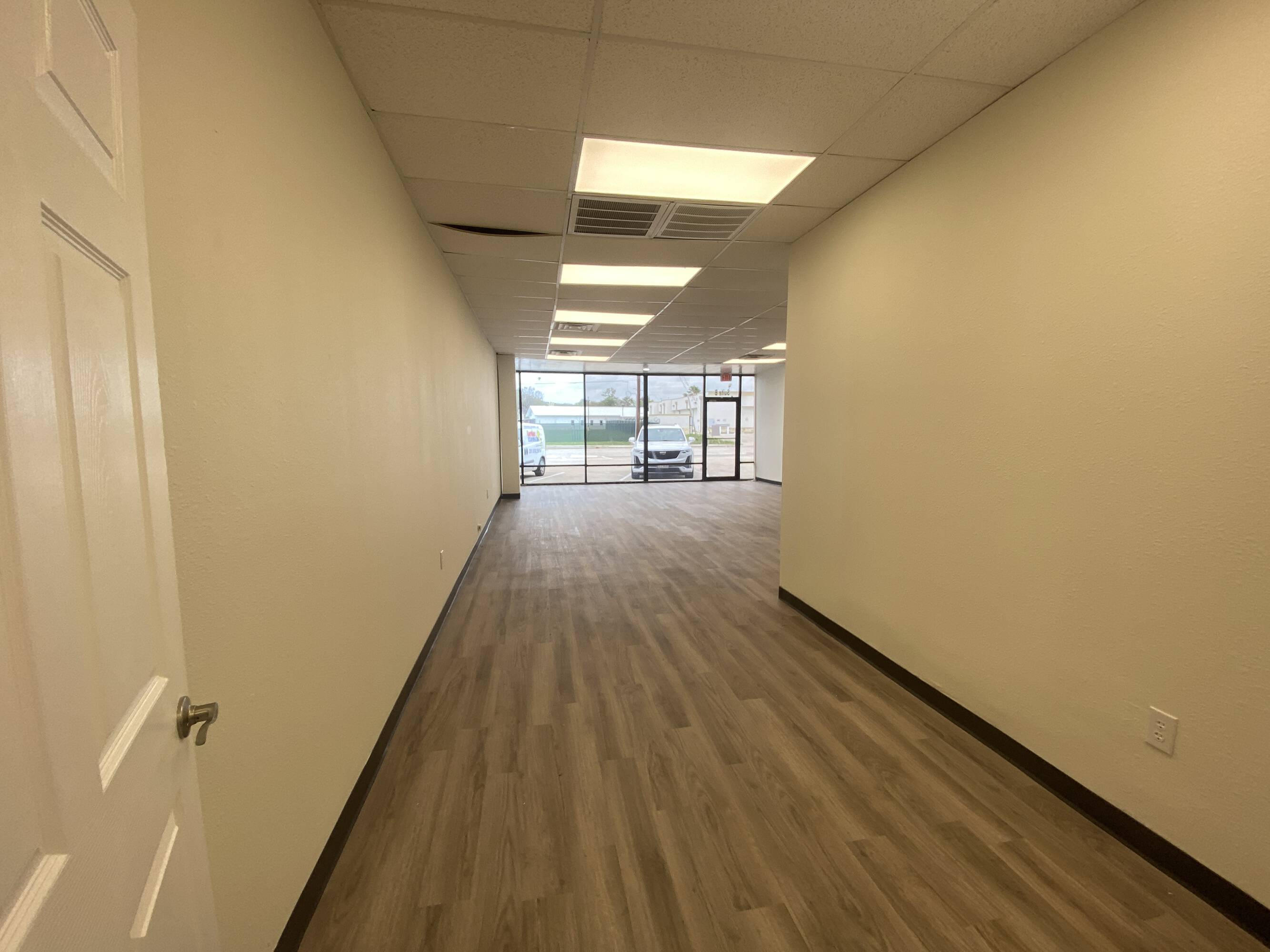 527 Barren Springs Dr, Houston, TX 77090 | Crexi.com