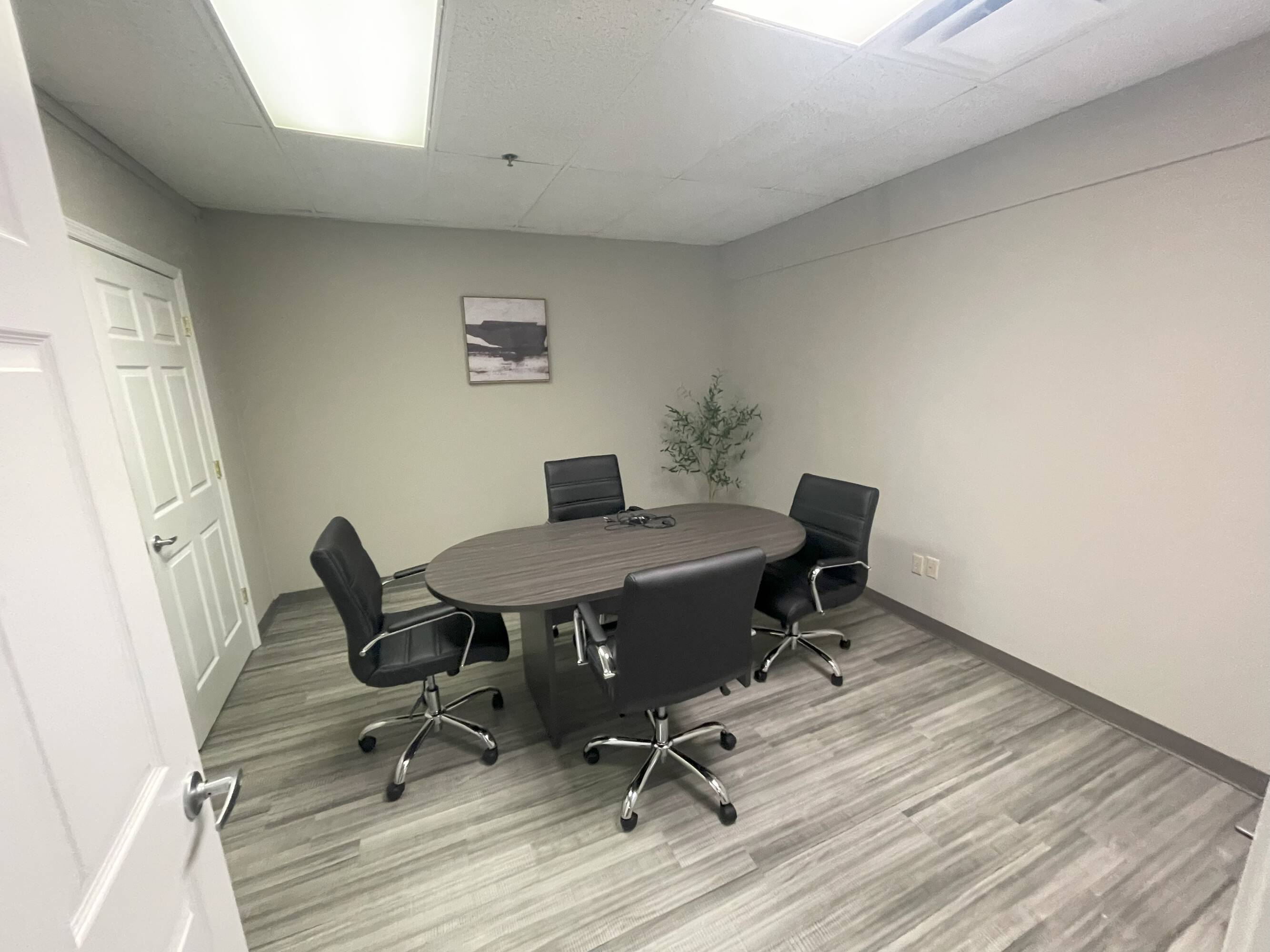 100 SARATOGA VILLAGE BLVD Ballston Spa NY 12020-3737 APN: 229.-3-41.1 ...