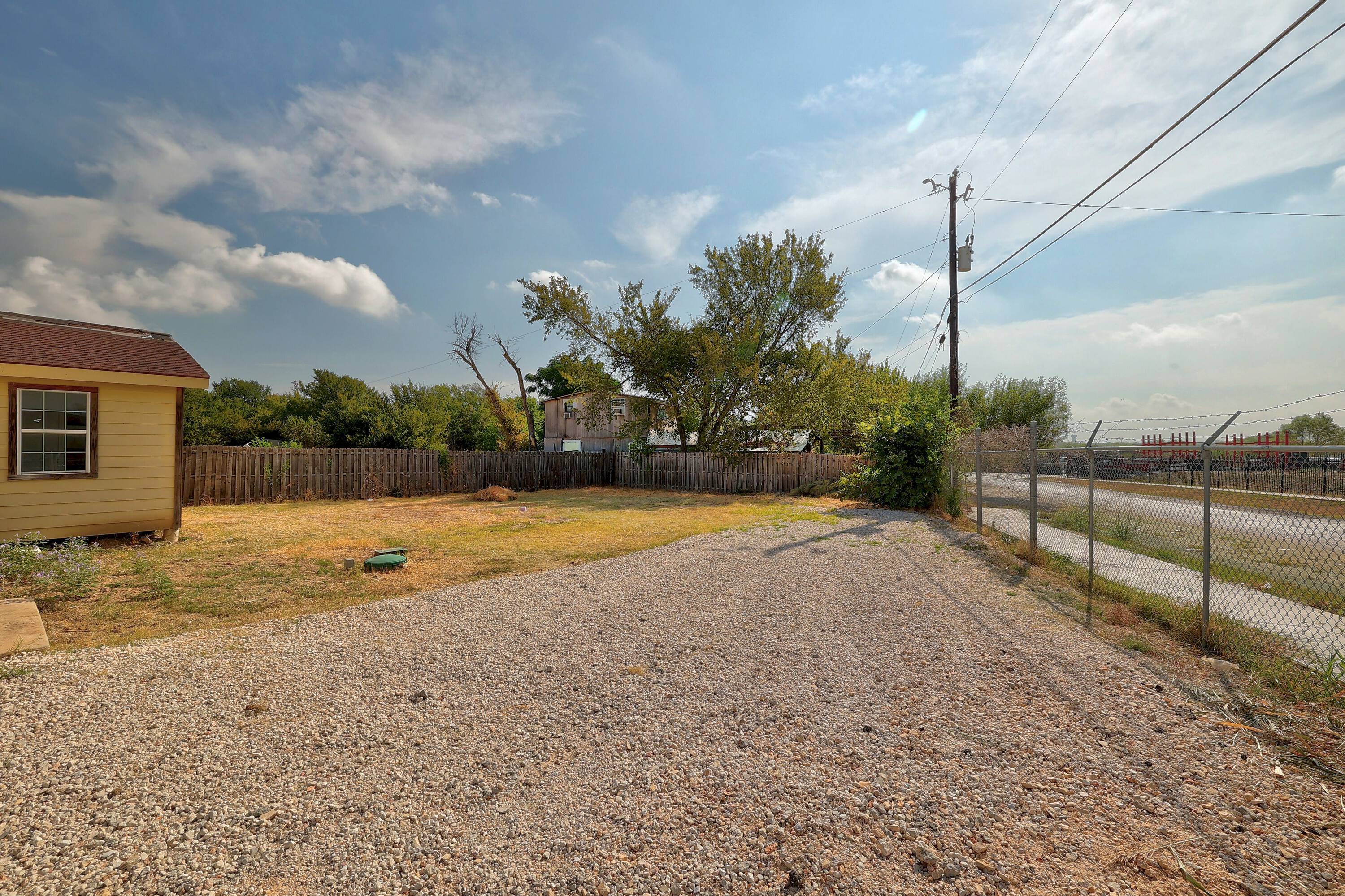 101 SUFFIELD DR Buda TX 78610-5901 APN: 31899 | Crexi.com