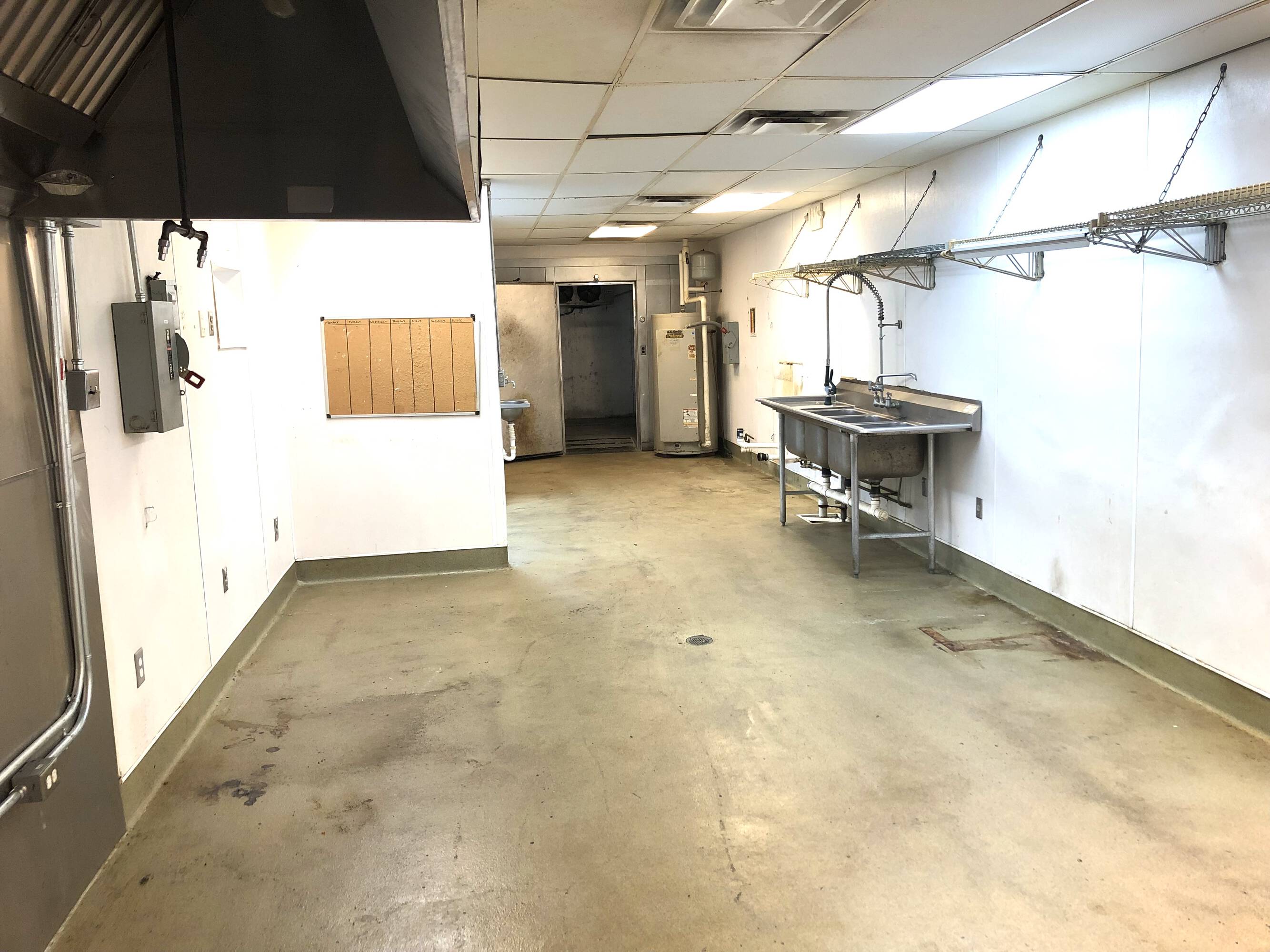 4928 Main St, KCMO, MO 64030 | Crexi.com