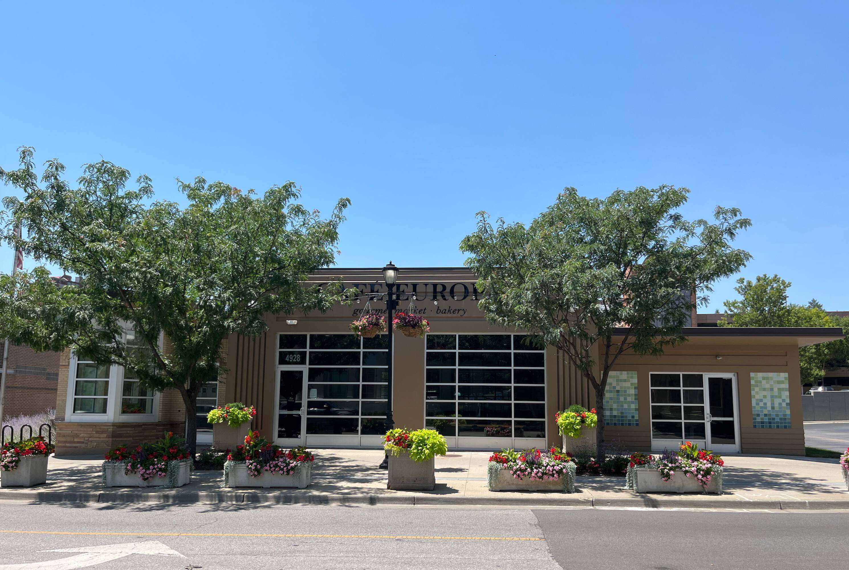 4928 Main St, KCMO, MO 64030 | Crexi.com