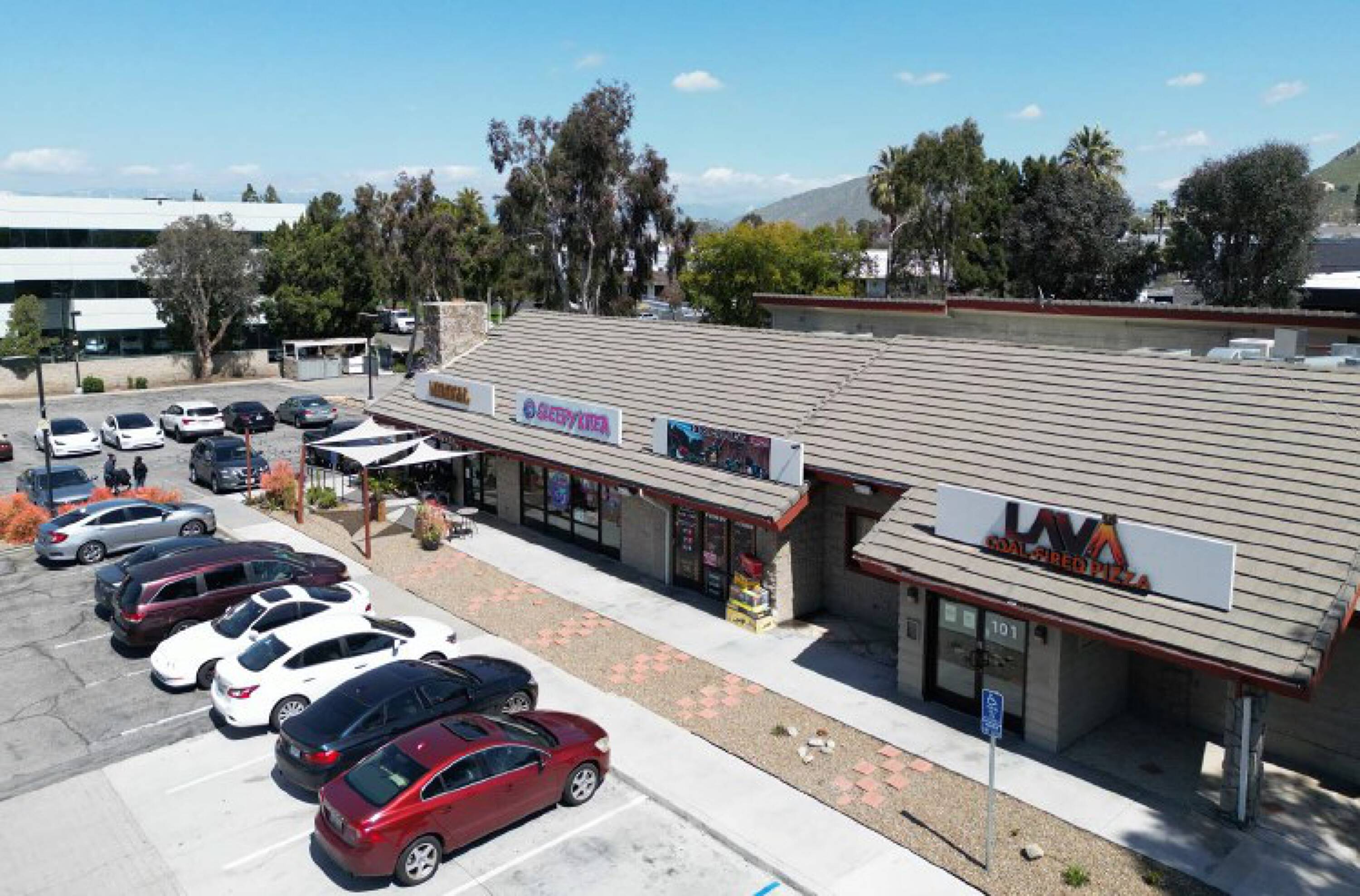 1725 Spruce St, Riverside, CA 92507 | Crexi.com