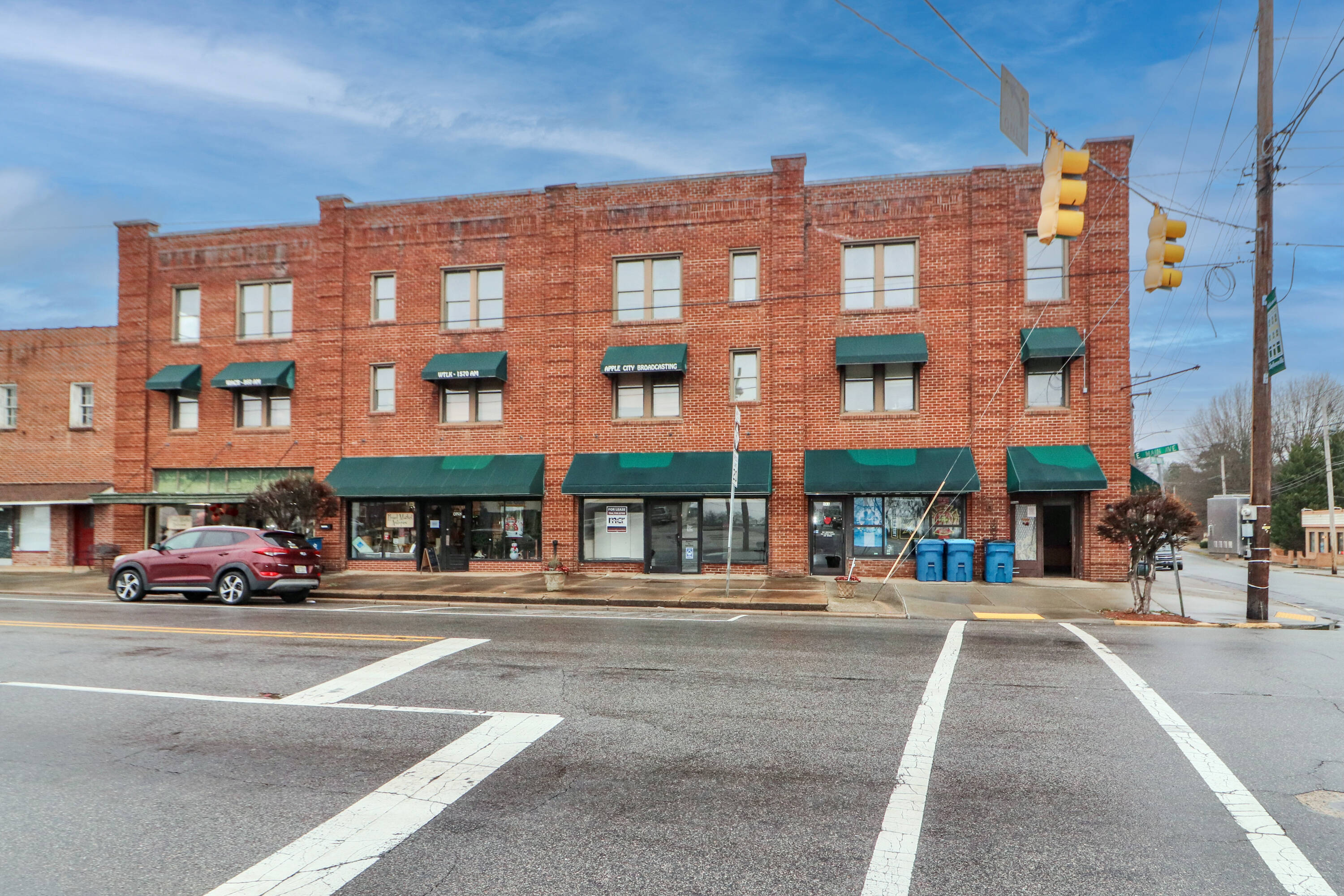 21 Linneys Mountain Road, Taylorsville, NC 28681, Taylorsville, US ...