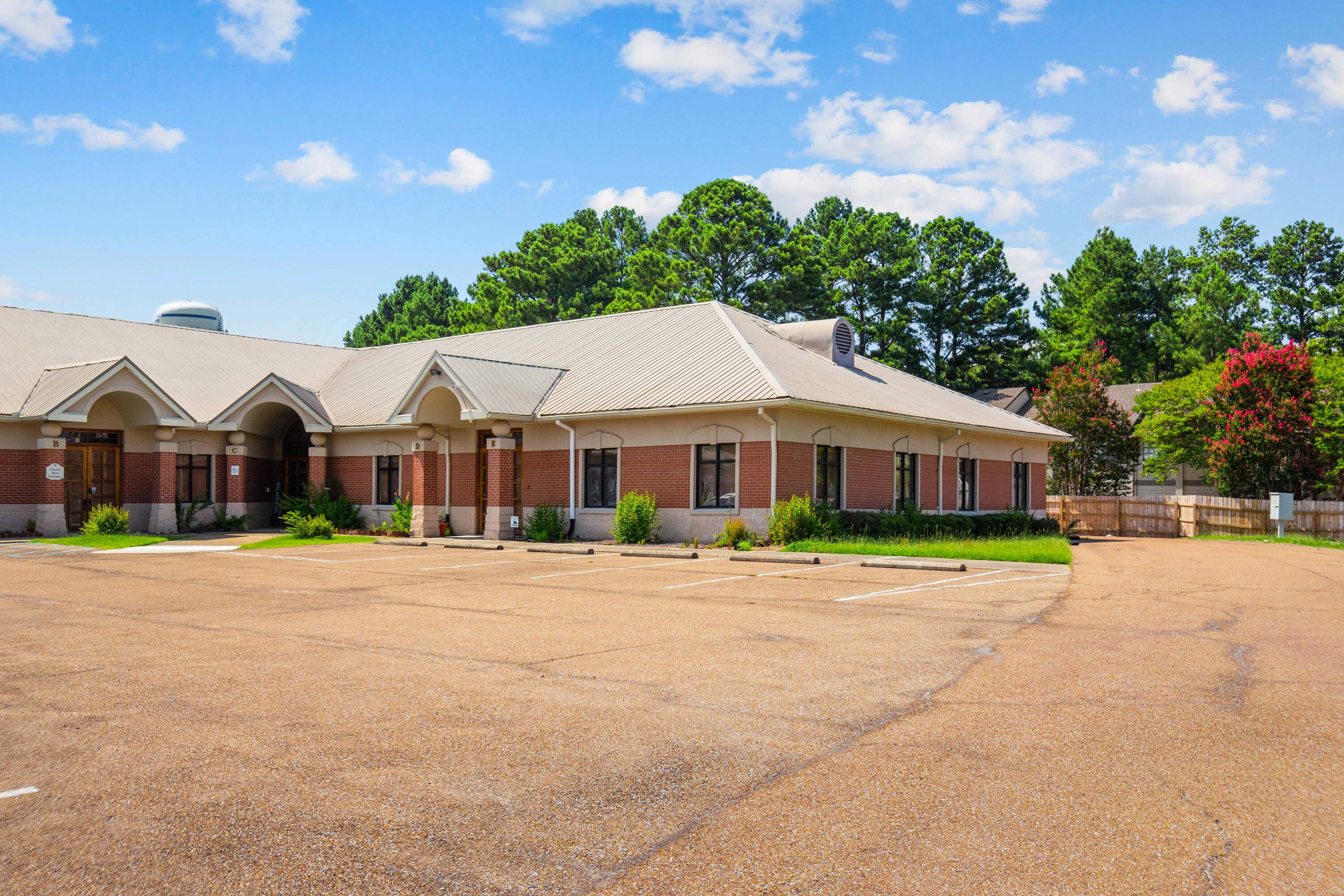 360 Towne Center Blvd, Ridgeland, MS 39157 | Crexi.com